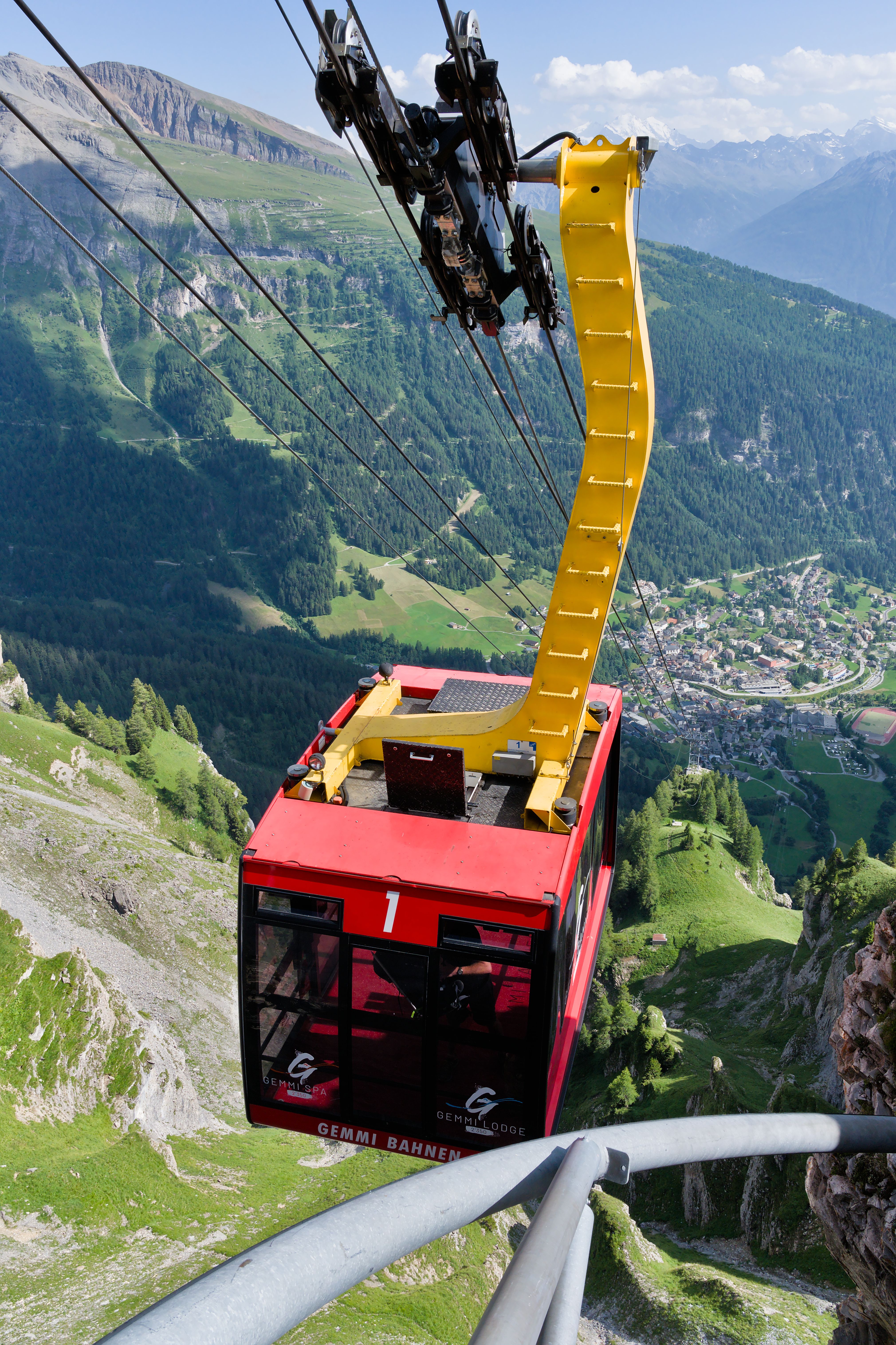 Switzerland Cable Cars Guide 2026 – Best Mountain Lifts, Tickets ...