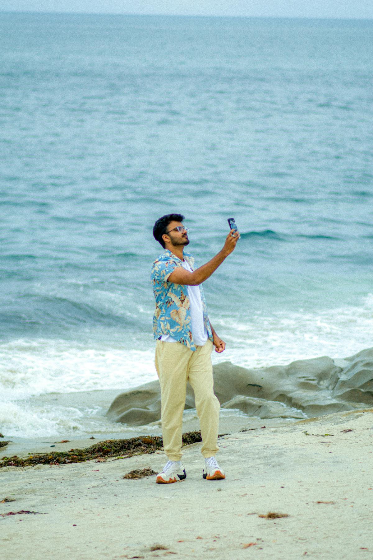 Cleavage+Selfies Photos, Download The BEST Free Cleavage+Selfies Stock ...