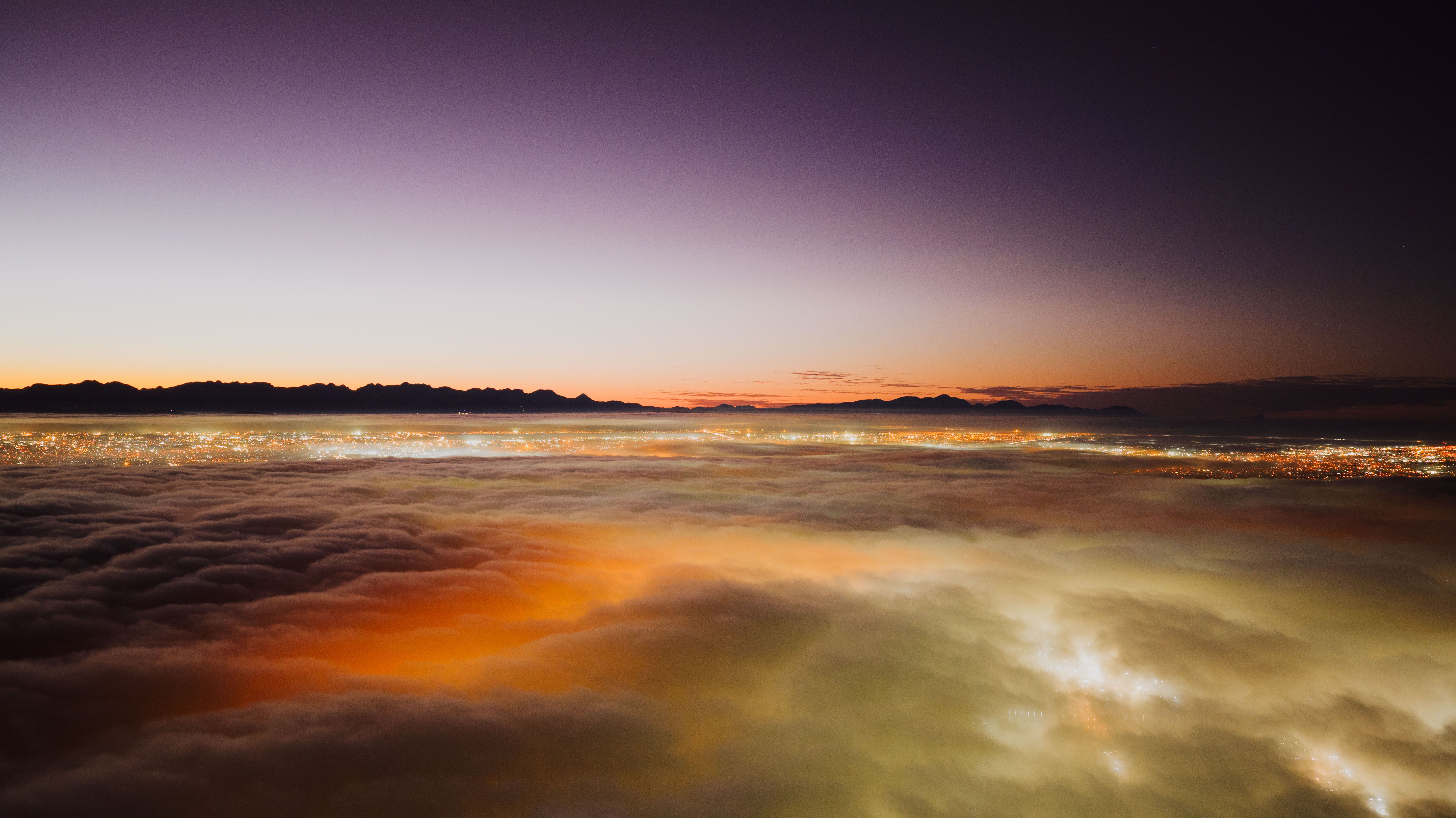 Les Lumières De La Ville Du Cap Au Crépuscule, Vues D'en Haut · Photo ...