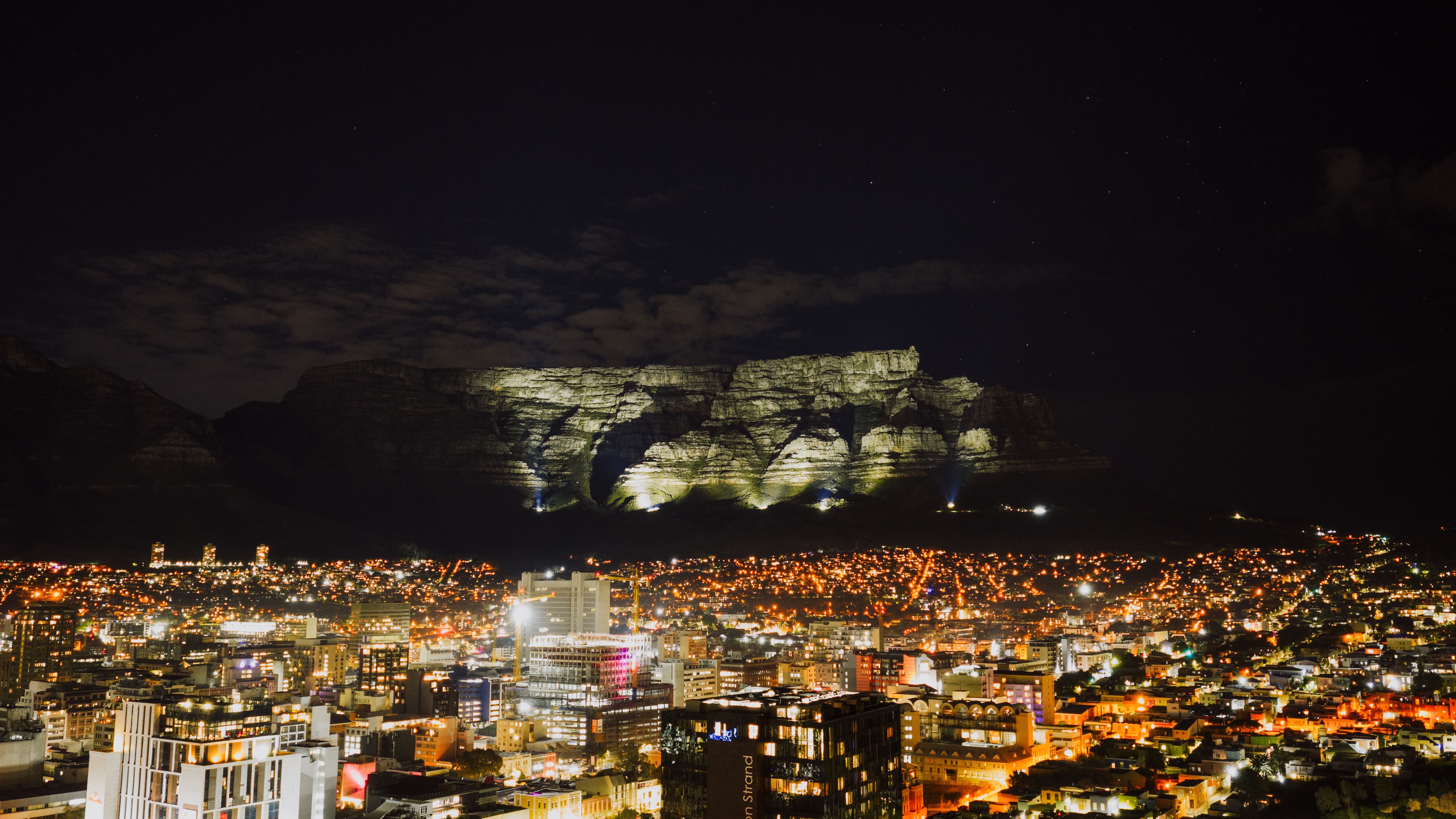 Stunning Night View of Cape Town with Table Mountain · Free Stock Photo
