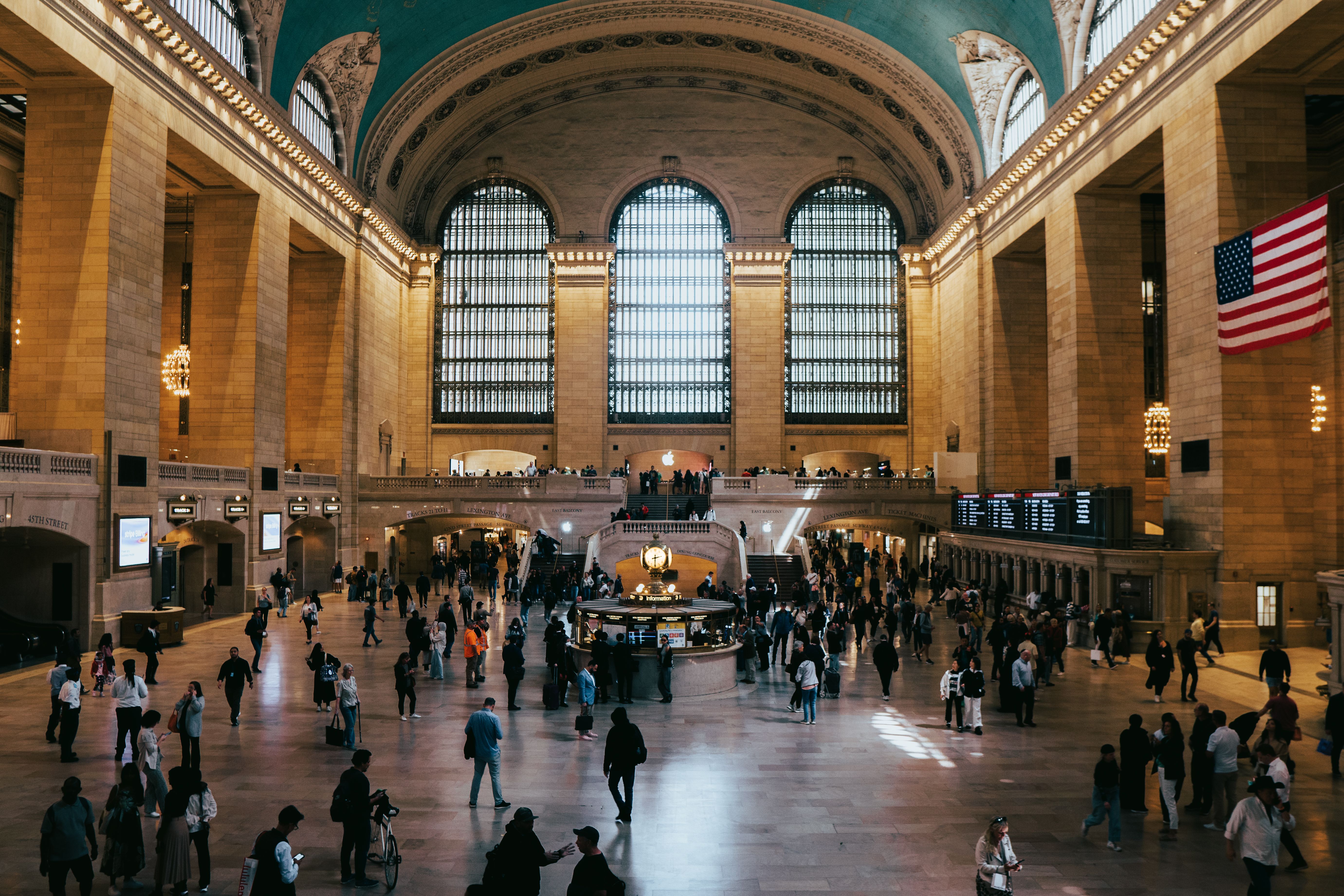 Vibrant Scene Inside Grand Central Terminal · Free Stock Photo