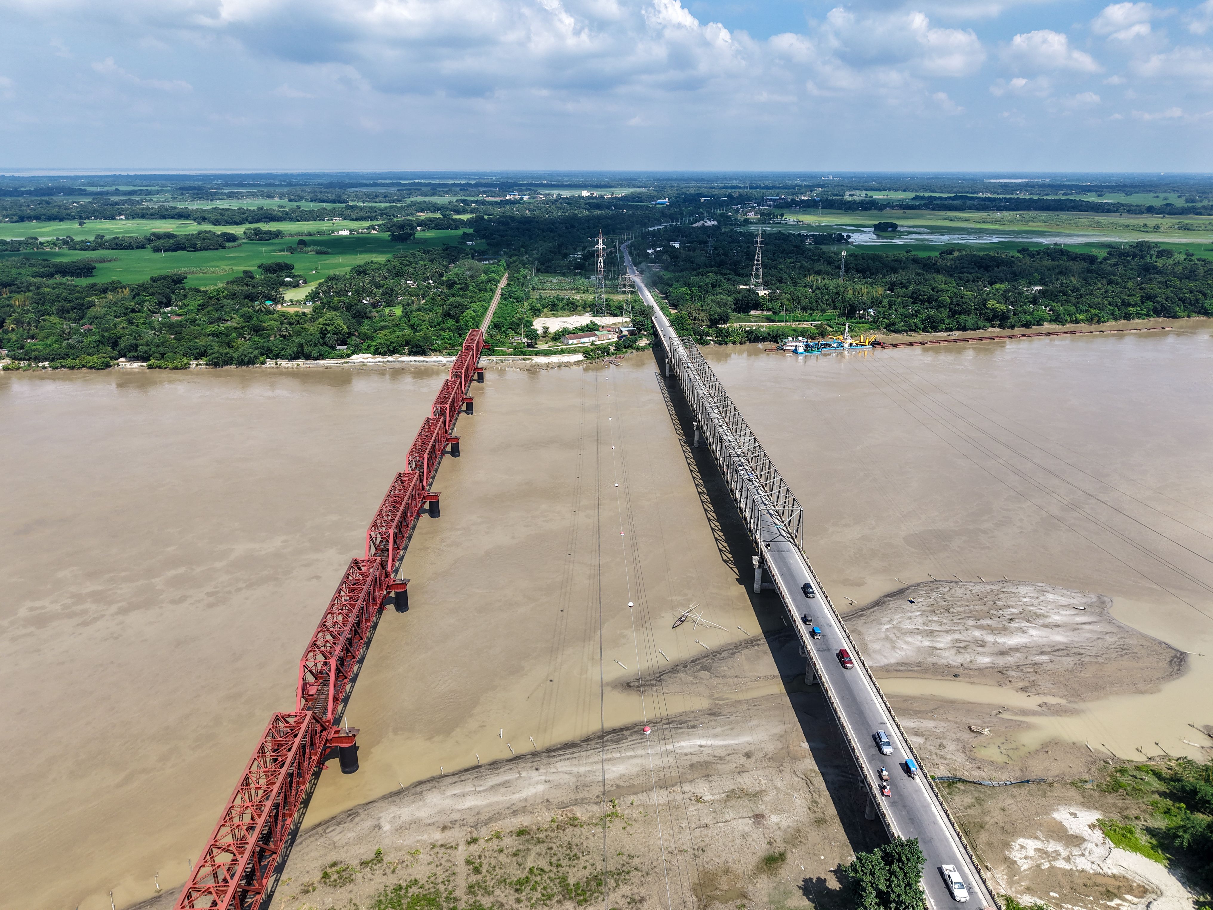 Aerial View of Harding Bridge over River · Free Stock Photo