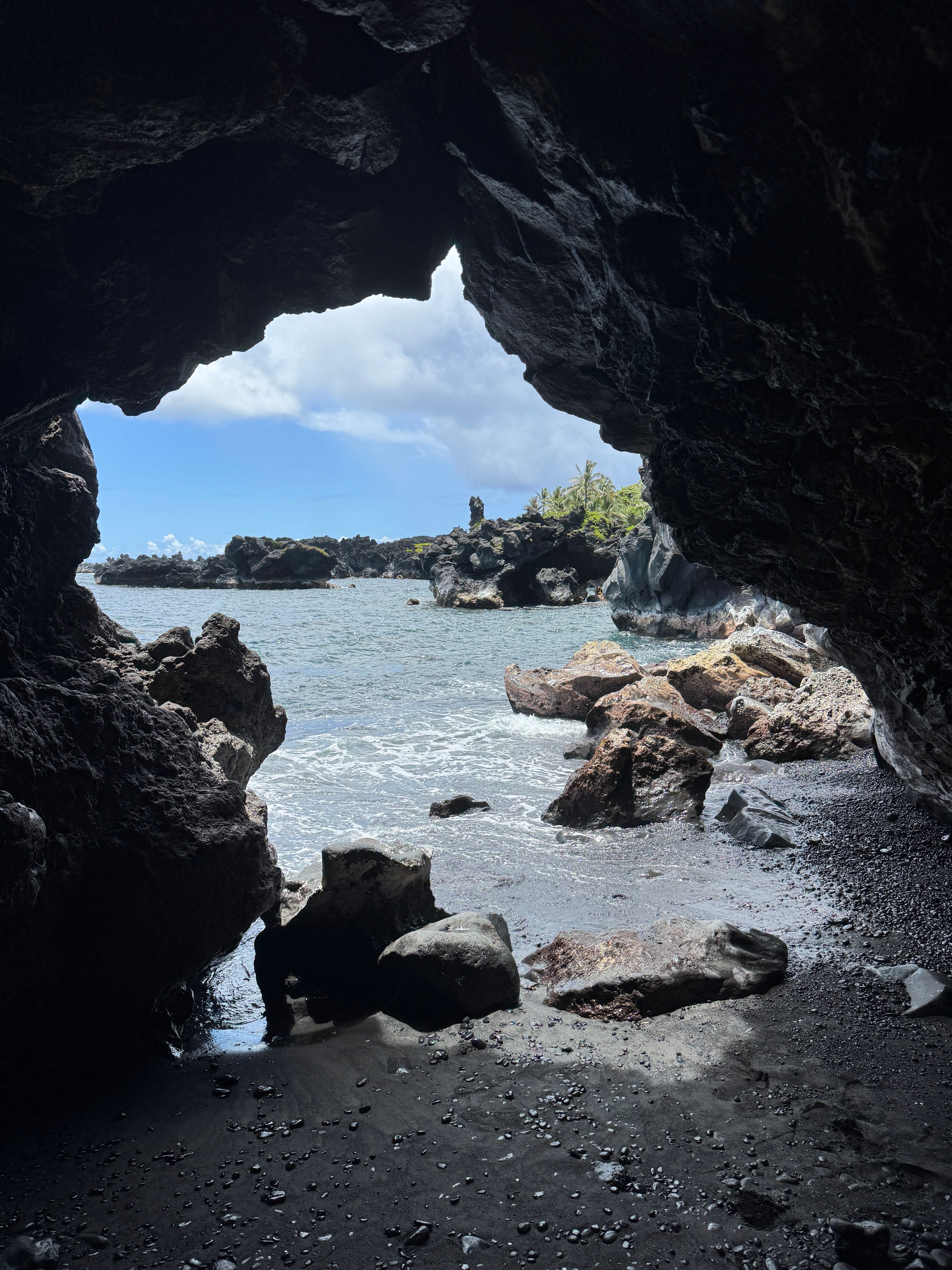 Volcano Cave Photos, Download The BEST Free Volcano Cave Stock Photos ...