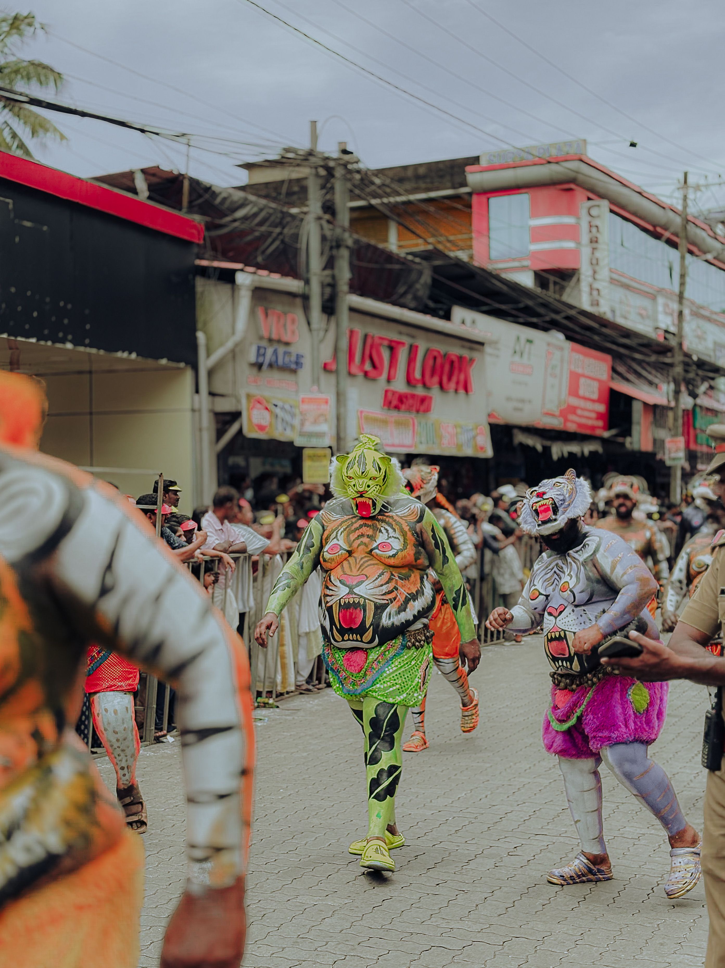 Vibrant Pulikali Tiger Dance Festival Celebration · Free Stock Photo