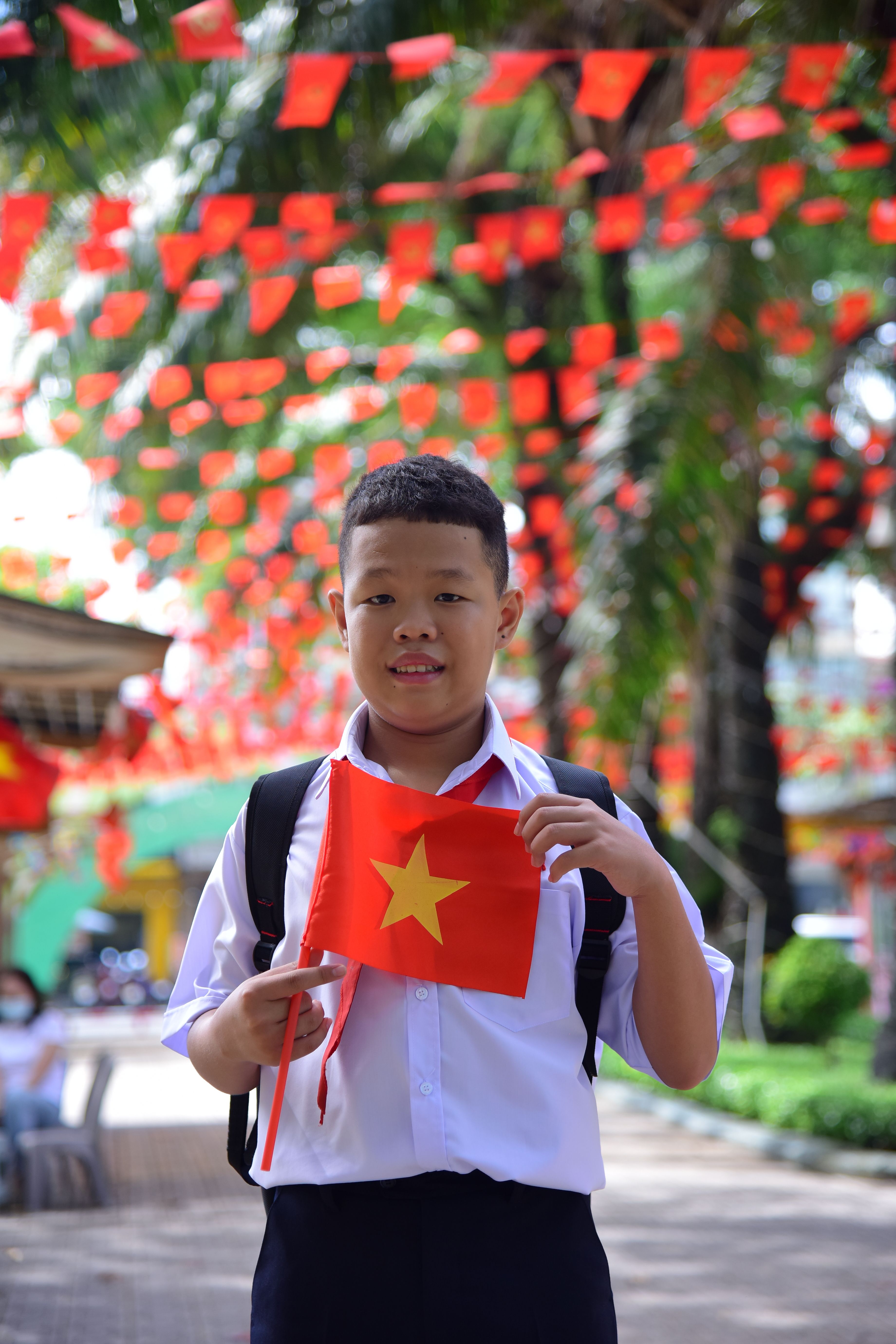 Asian Smiling Young Boy Waving With Malaysia Flag Photos, Download The ...