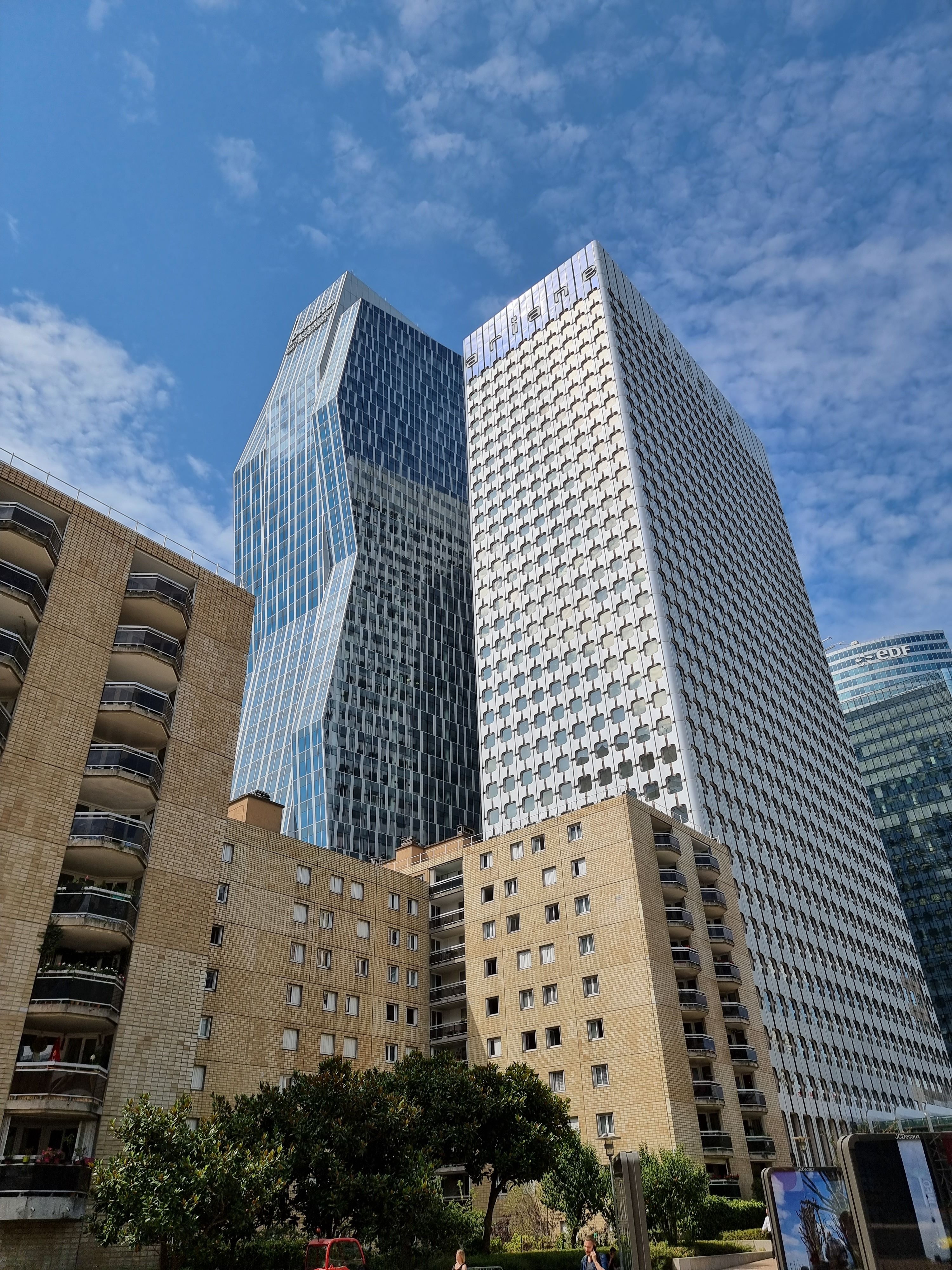 Modern Architectural Building · Free Stock Photo