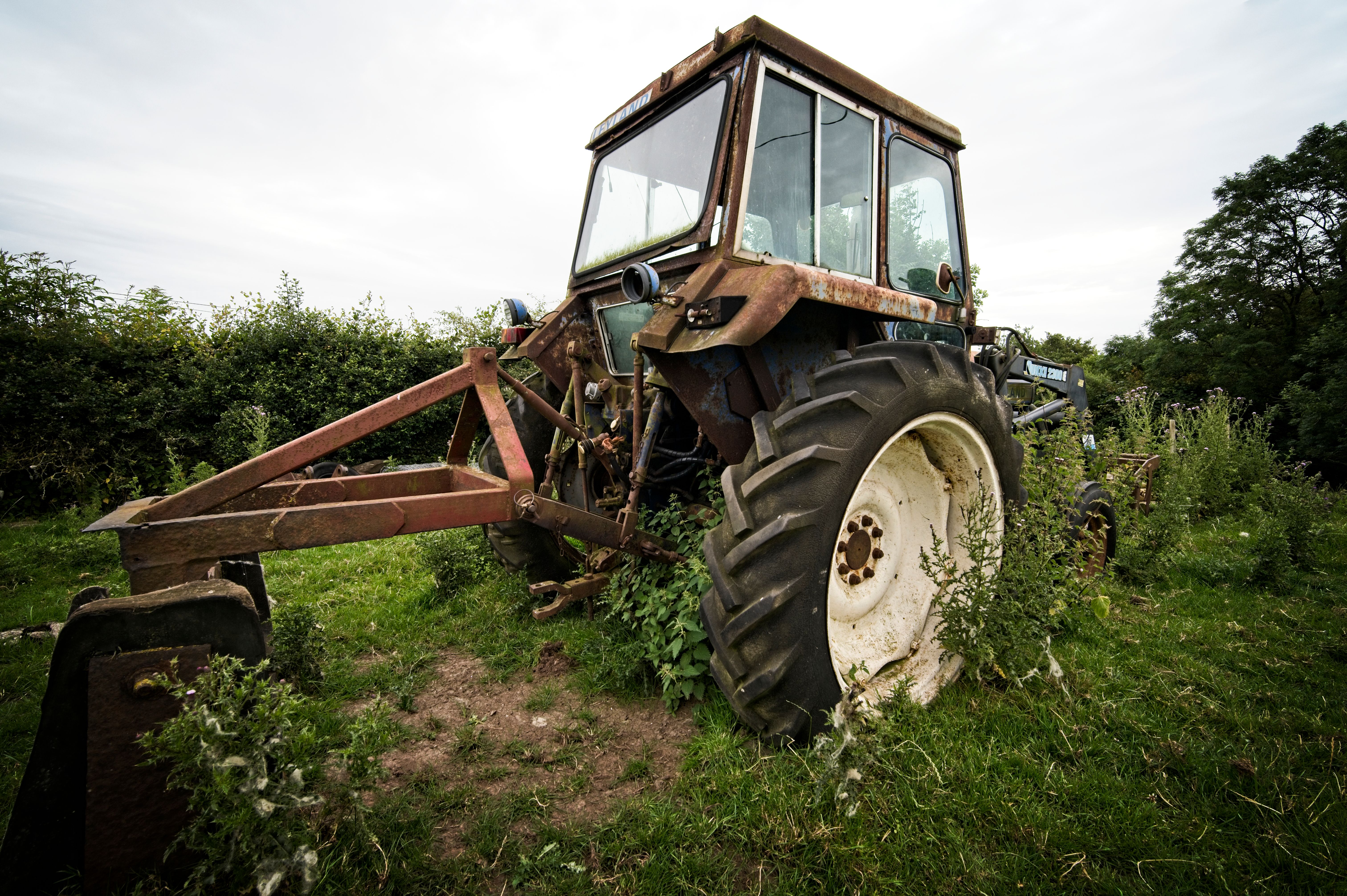 Farm Tractor Photos, Download The BEST Free Farm Tractor Stock Photos ...