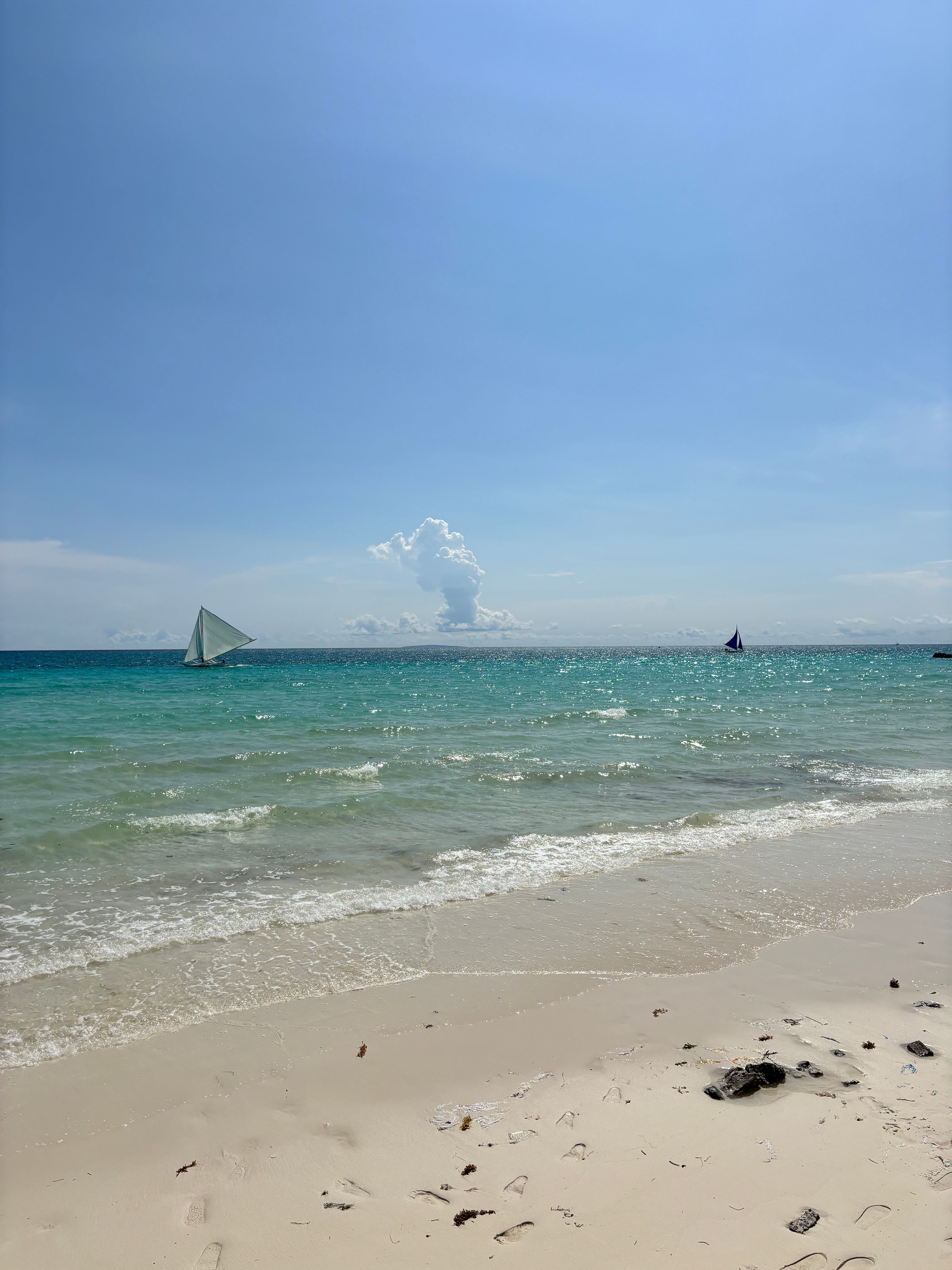 Scenic Beach View in Boracay with Sailboats · Free Stock Photo