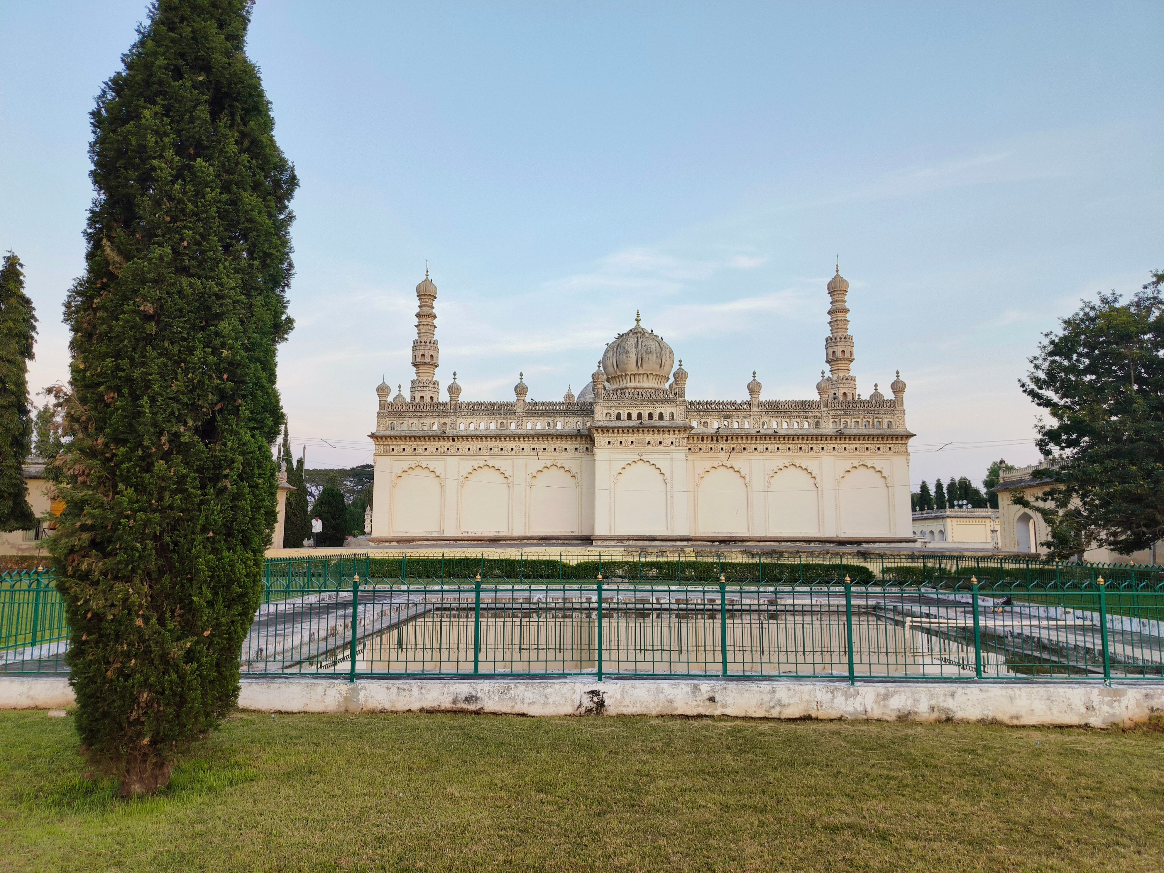 Tomb Of Ali Photos, Download The BEST Free Tomb Of Ali Stock Photos ...