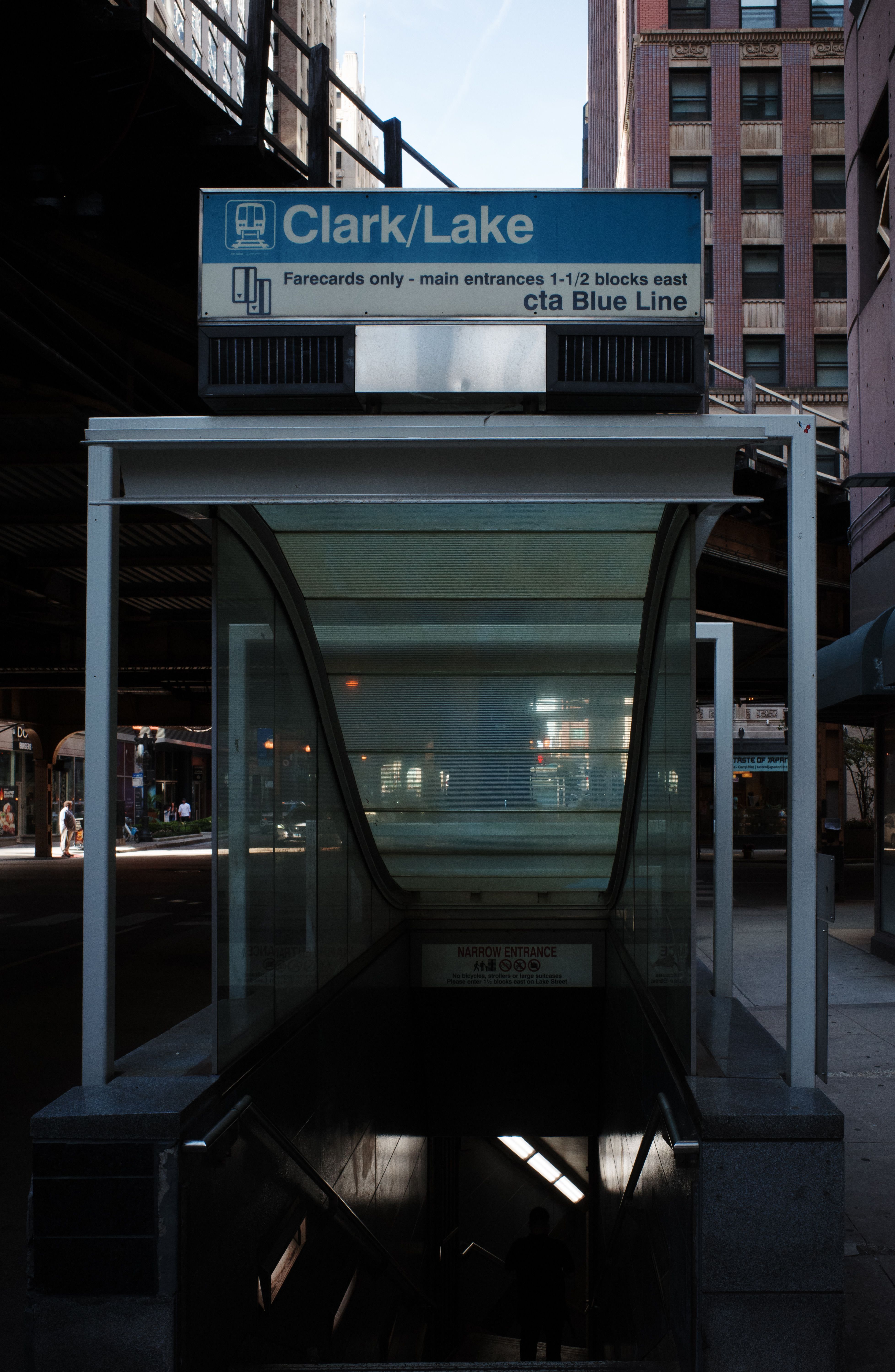 Clark/Lake CTA Blue Line Entrance in Chicago · Free Stock Photo