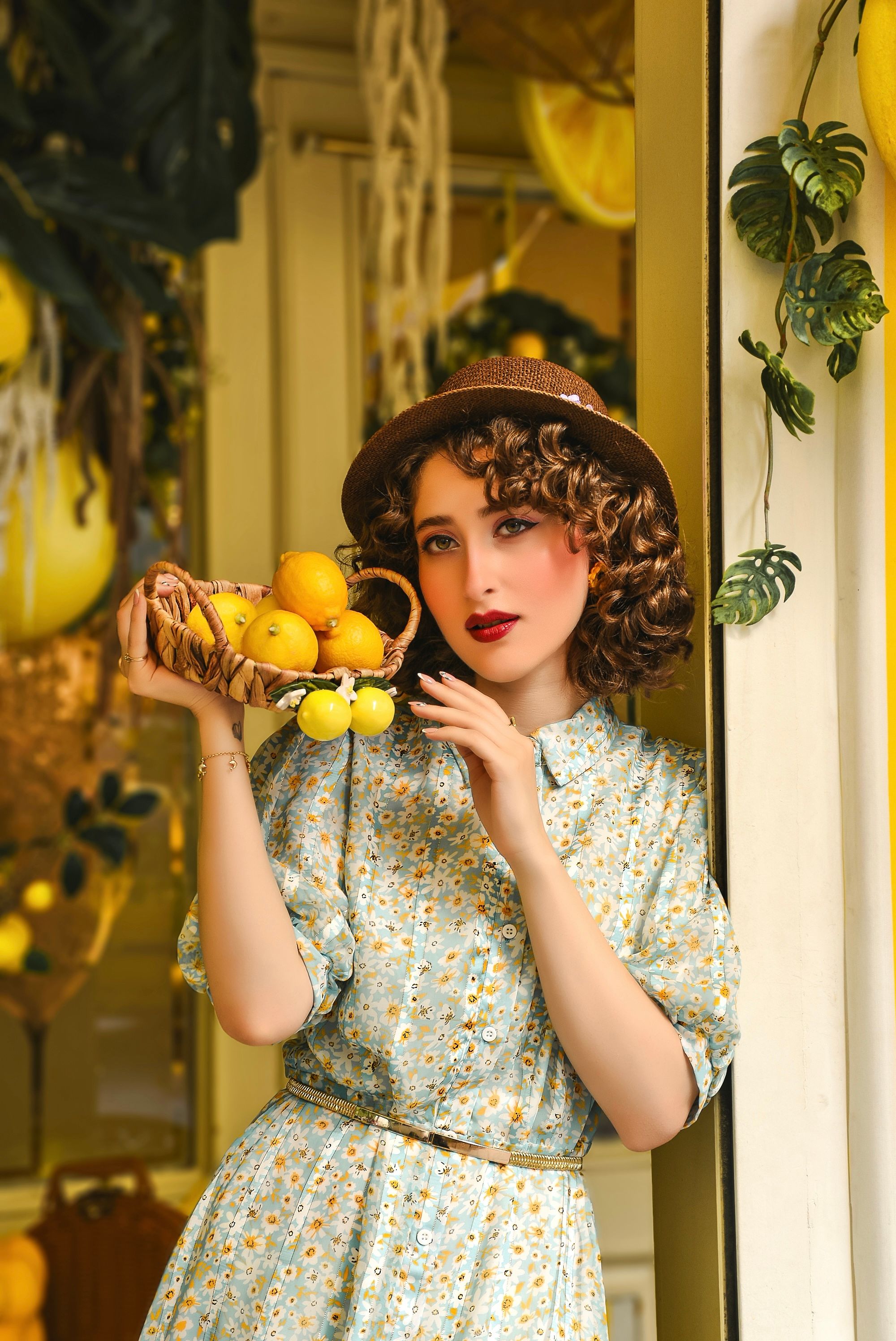 Charming Woman with Lemons in Vintage Setting · Free Stock Photo
