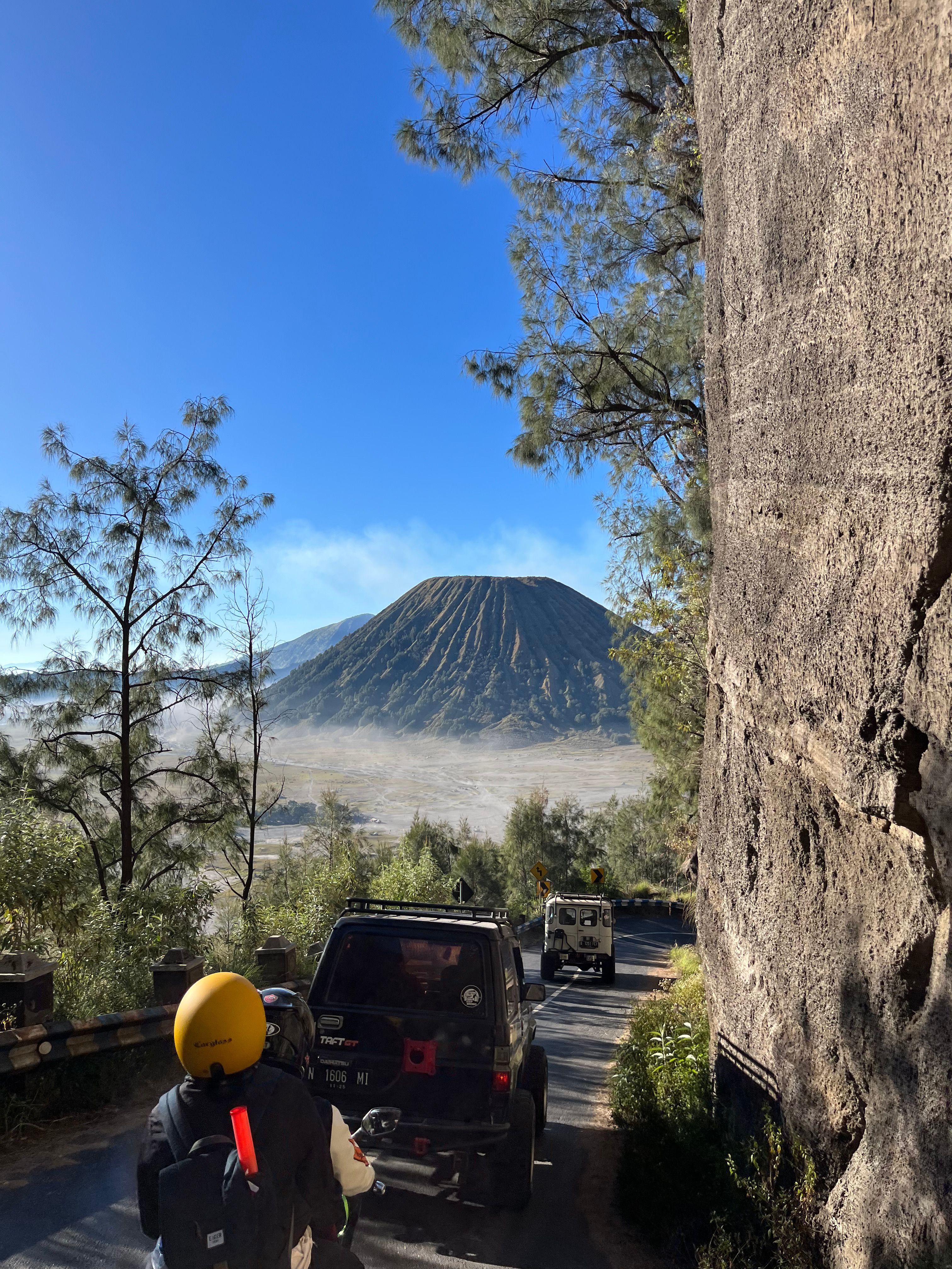 Off-Road Adventure at Mount Bromo, Indonesia · Free Stock Photo