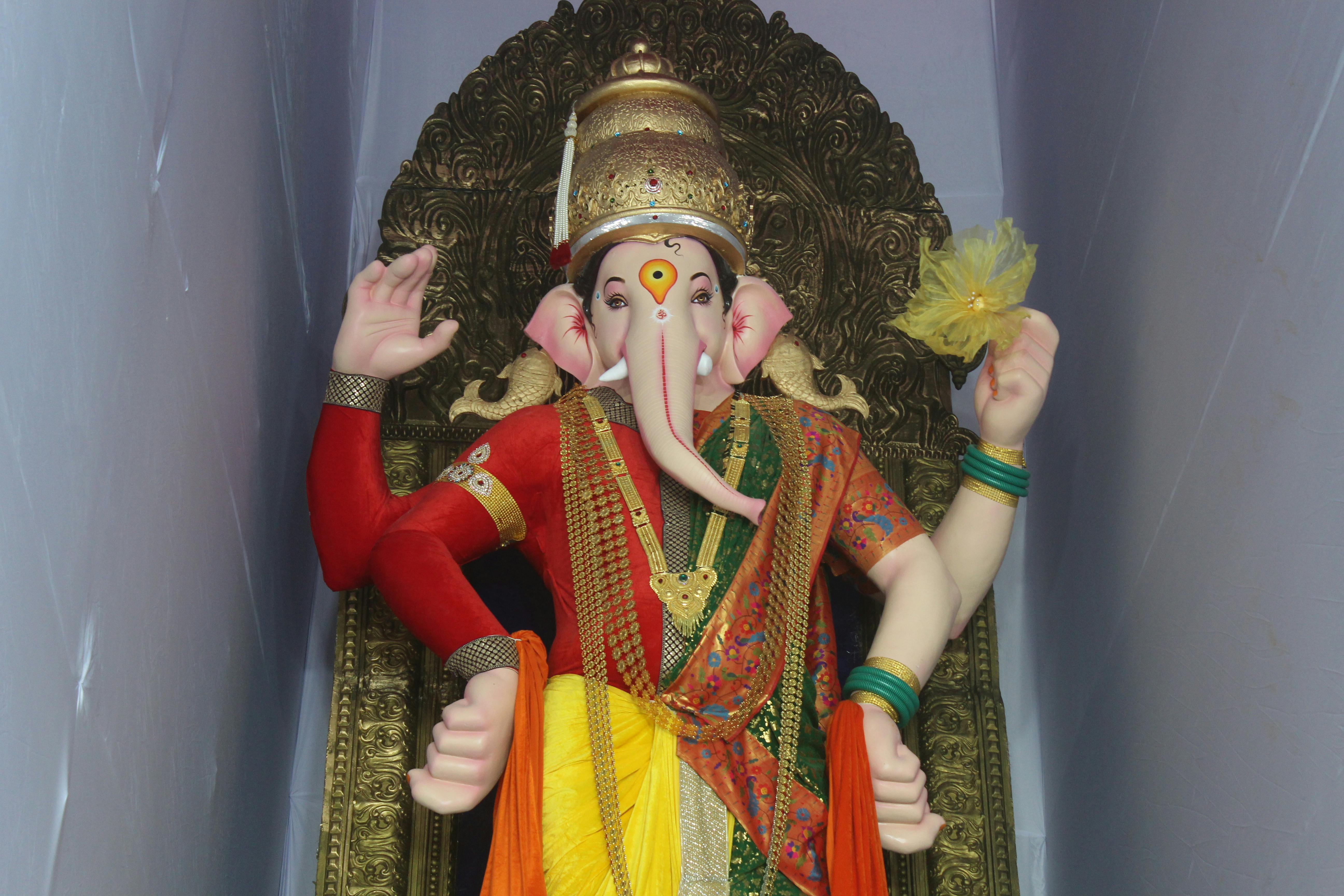 Hindu Pandit Photos, Download The BEST Free Hindu Pandit Stock Photos ...