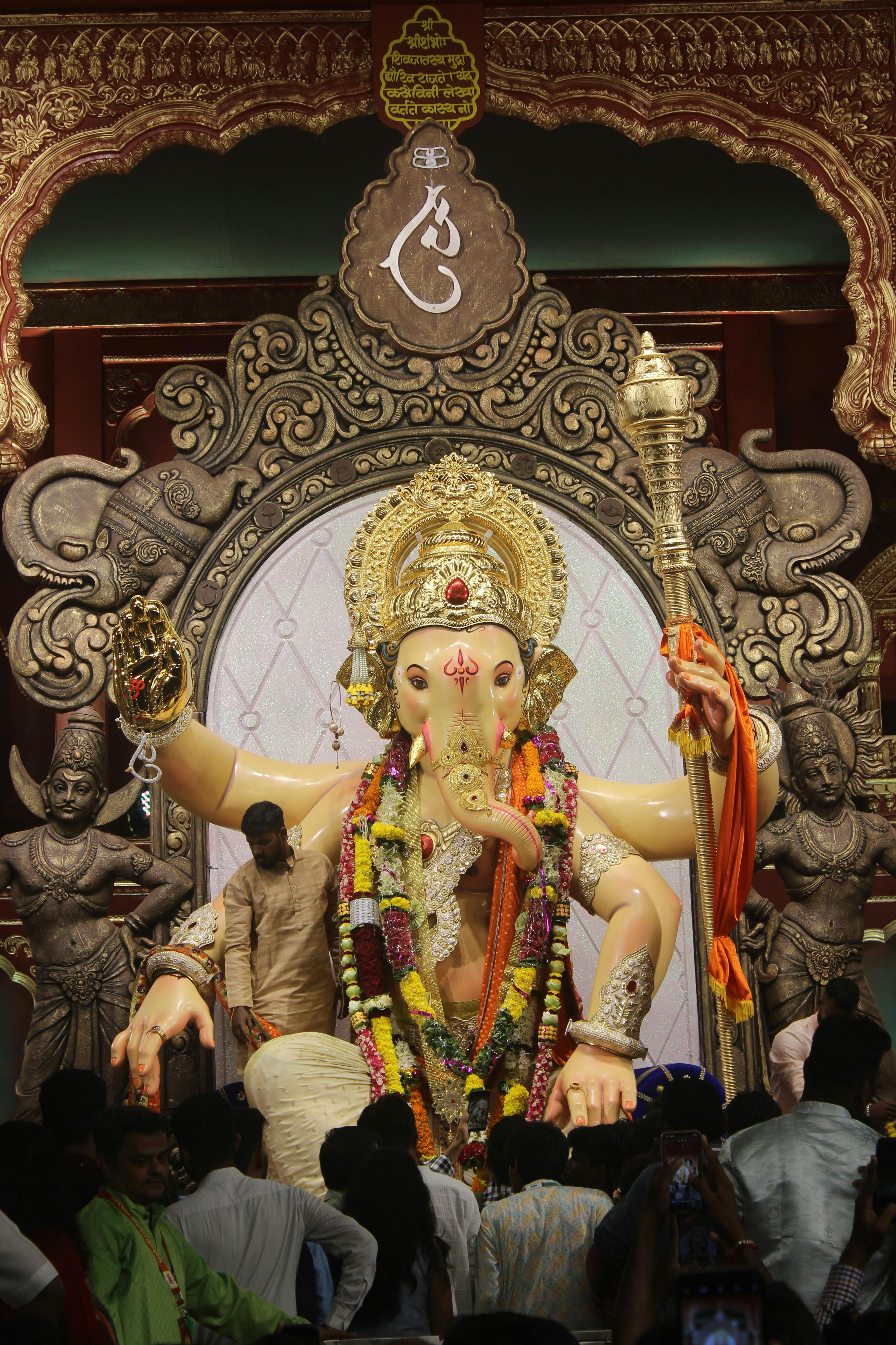 Hindu Pandit Photos, Download The BEST Free Hindu Pandit Stock Photos ...