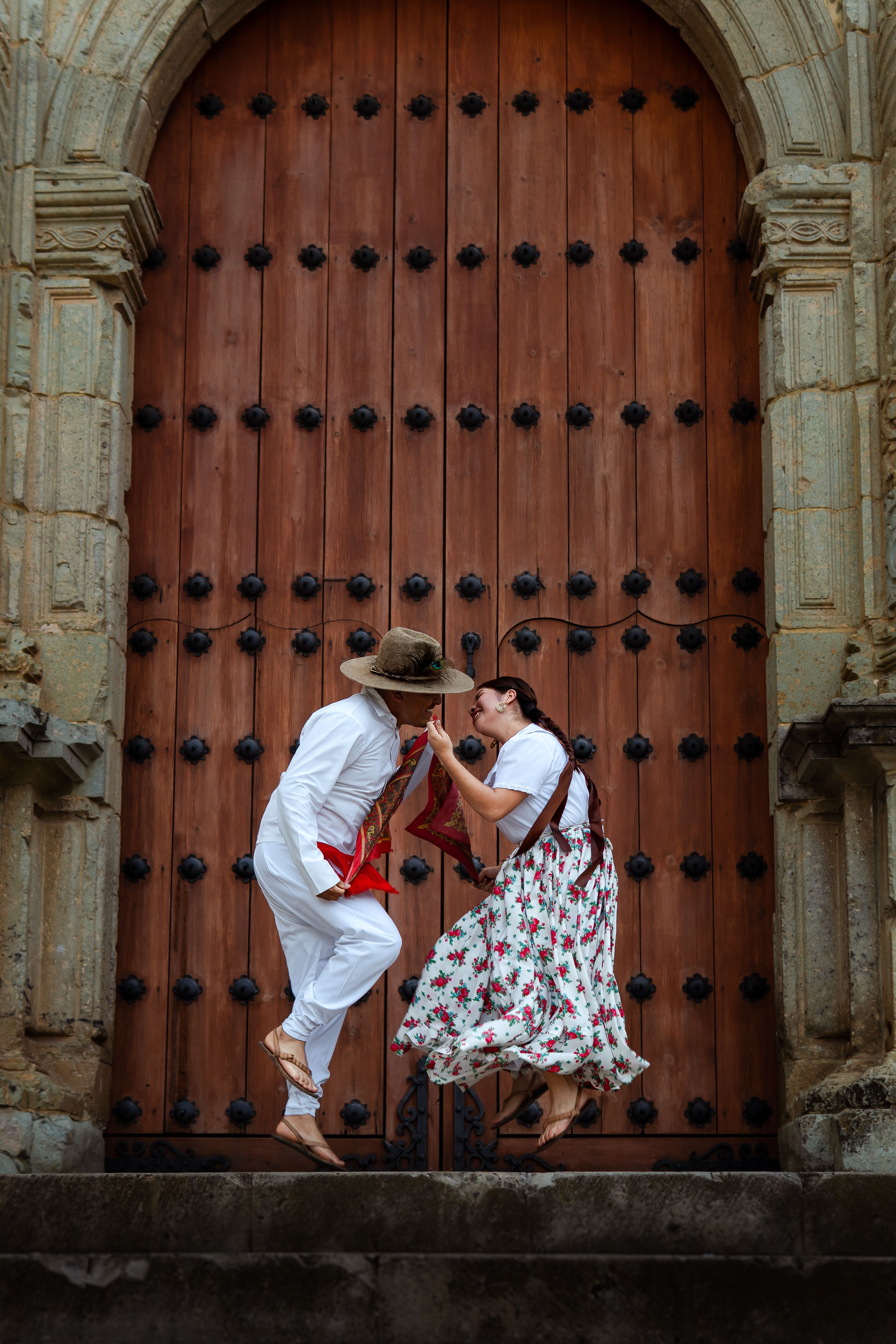Lagartija+Bailando+Gyphy Photos, Download The BEST Free Lagartija ...