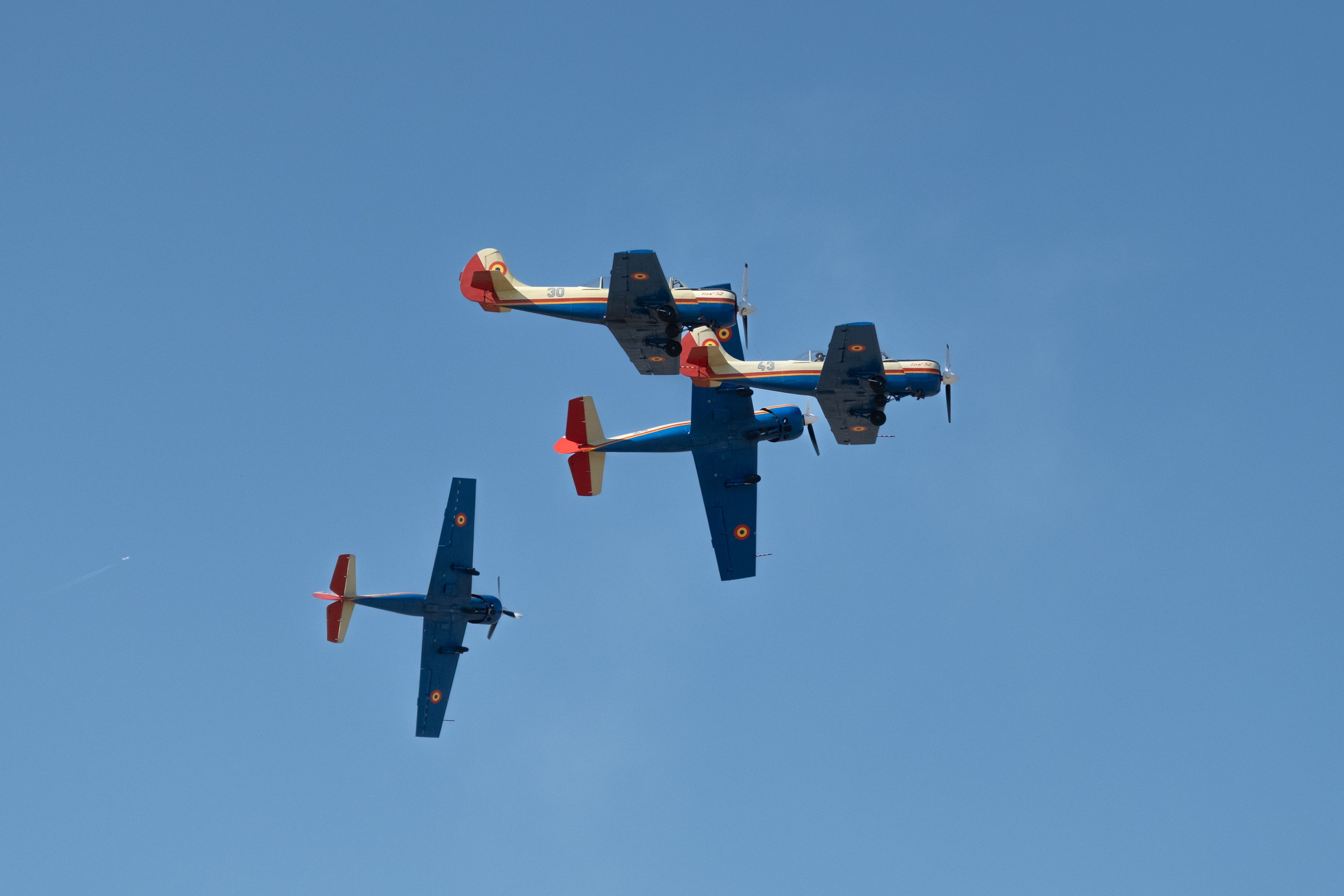 Grey Jet Plane on Air Under Blue Sky during Daytime · Free Stock Photo