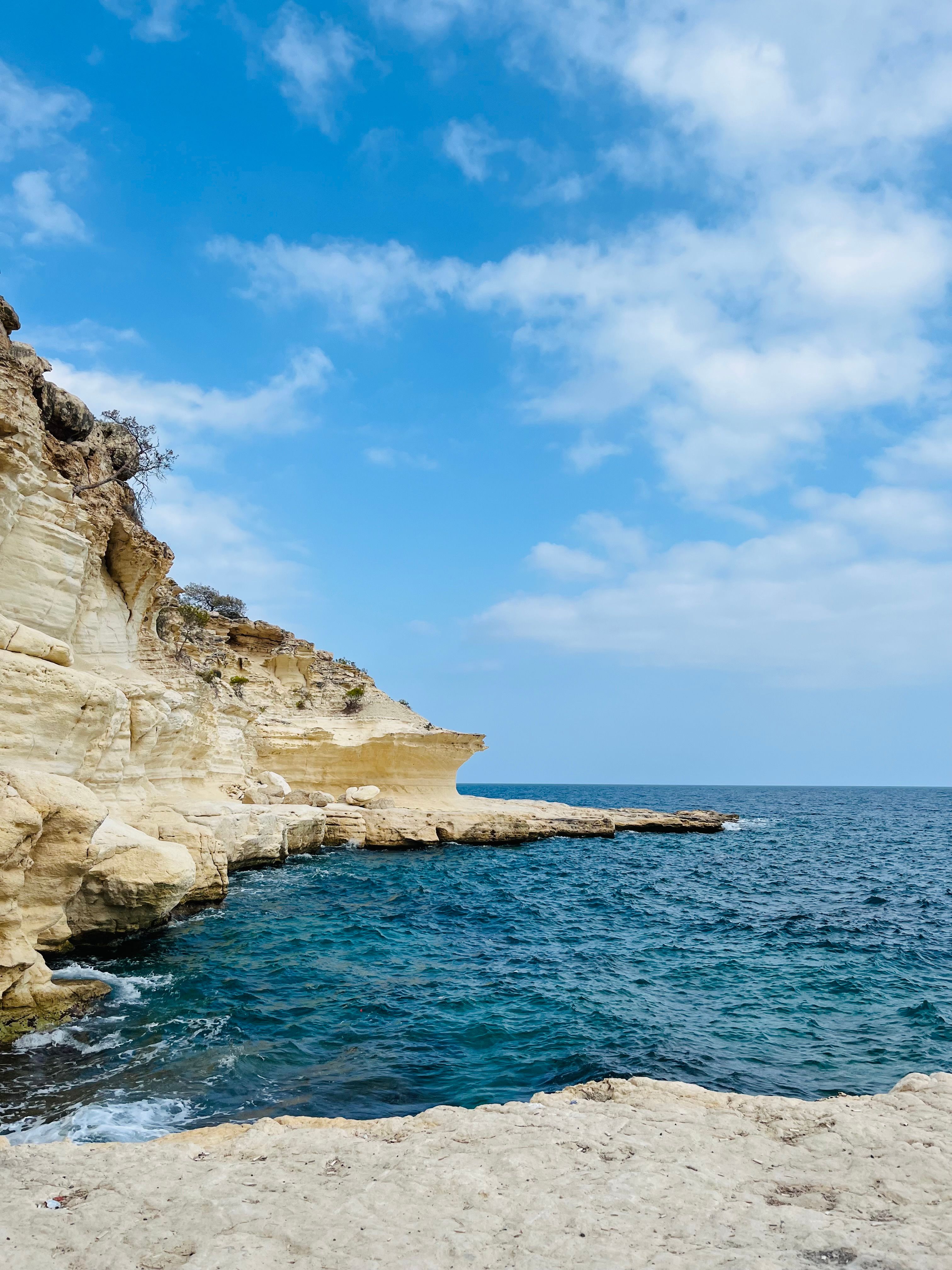 Dramatic Coastal Cliff Edge by the Ocean · Free Stock Photo