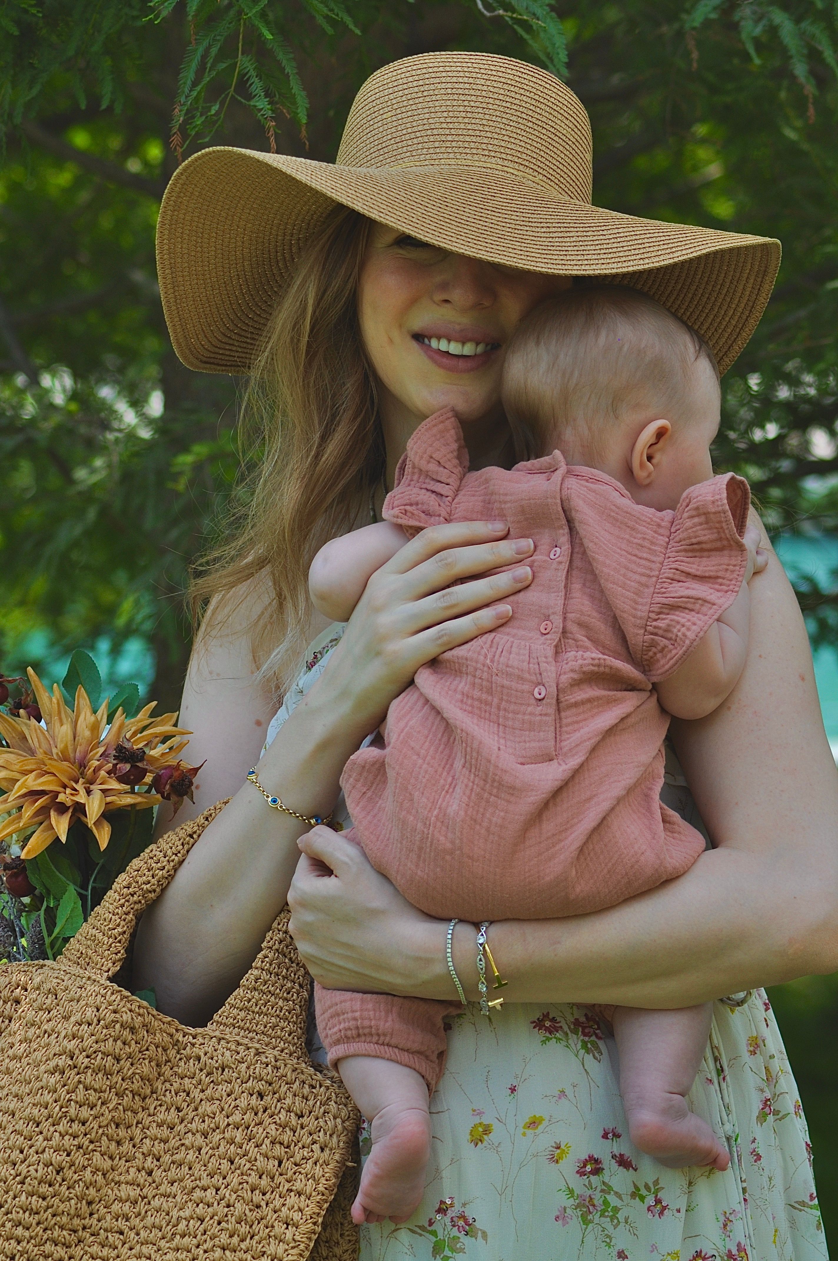 Beautiful Mom Photos, Download The BEST Free Beautiful Mom Stock Photos ...