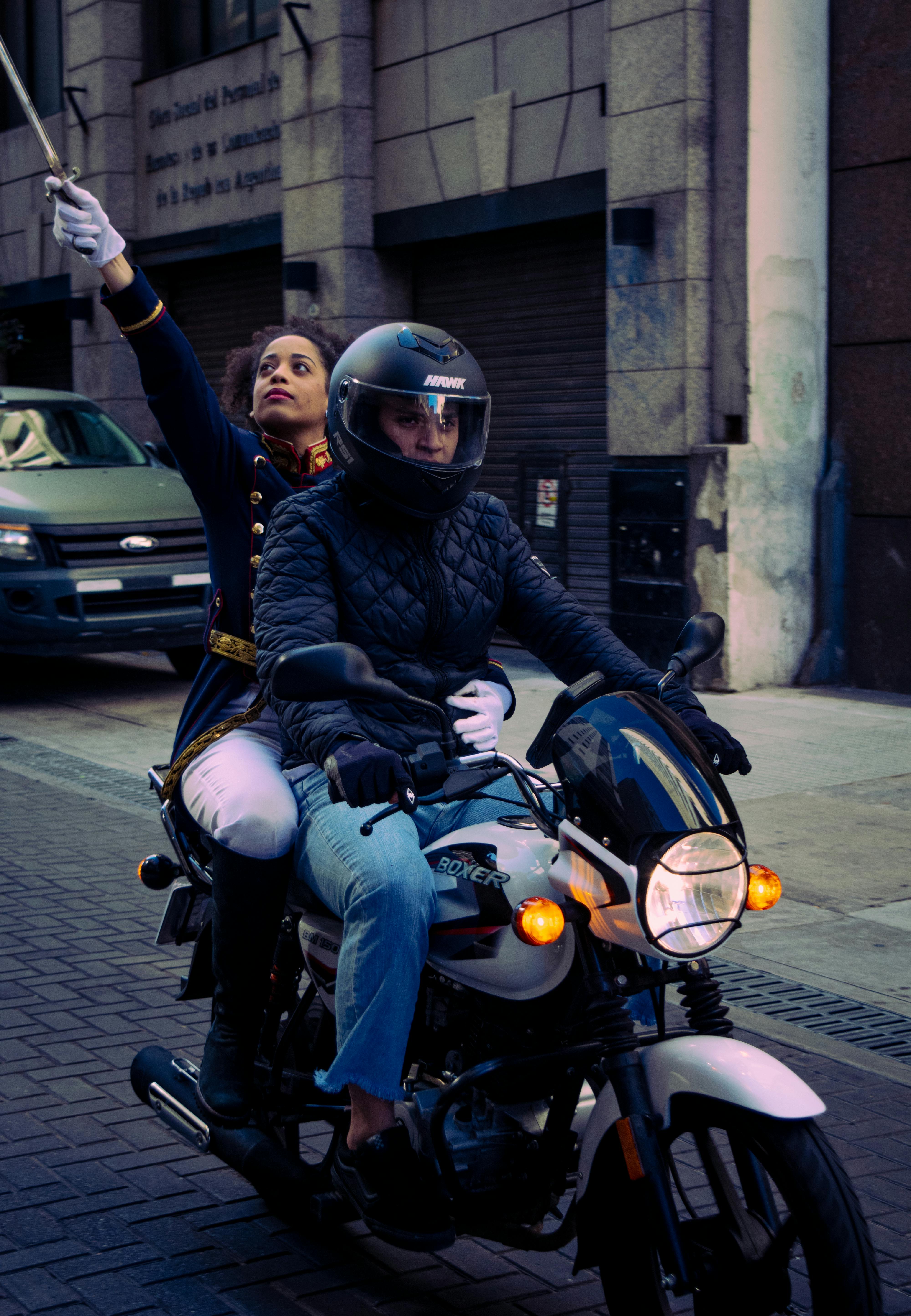 People Bonding Photos, Download The BEST Free People Bonding Stock ...