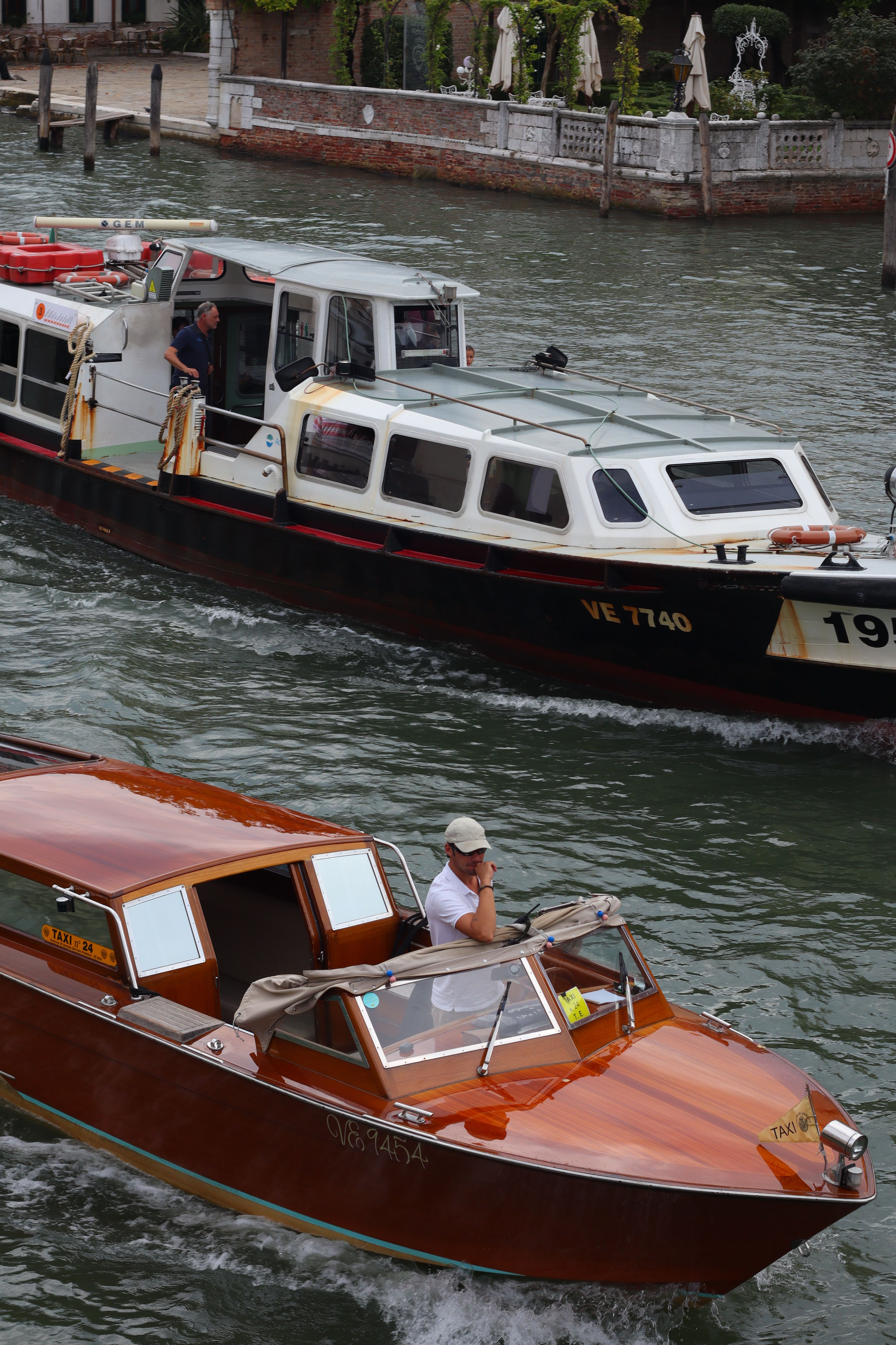 Canal Boats in Venice Italy on a Summer Day · Free Stock Photo