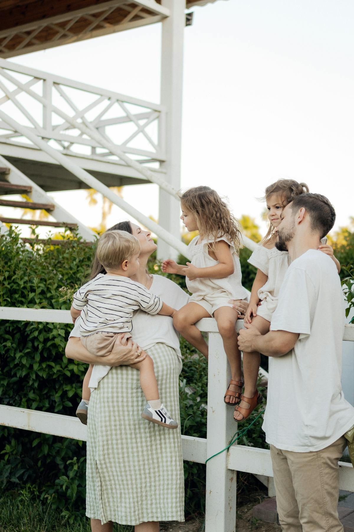 Family Gathering Photos, Download The BEST Free Family Gathering Stock ...