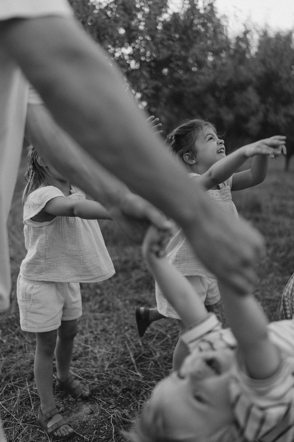 Black+And+White+Girl+Pfp Photos, Download The BEST Free Black+And+White ...