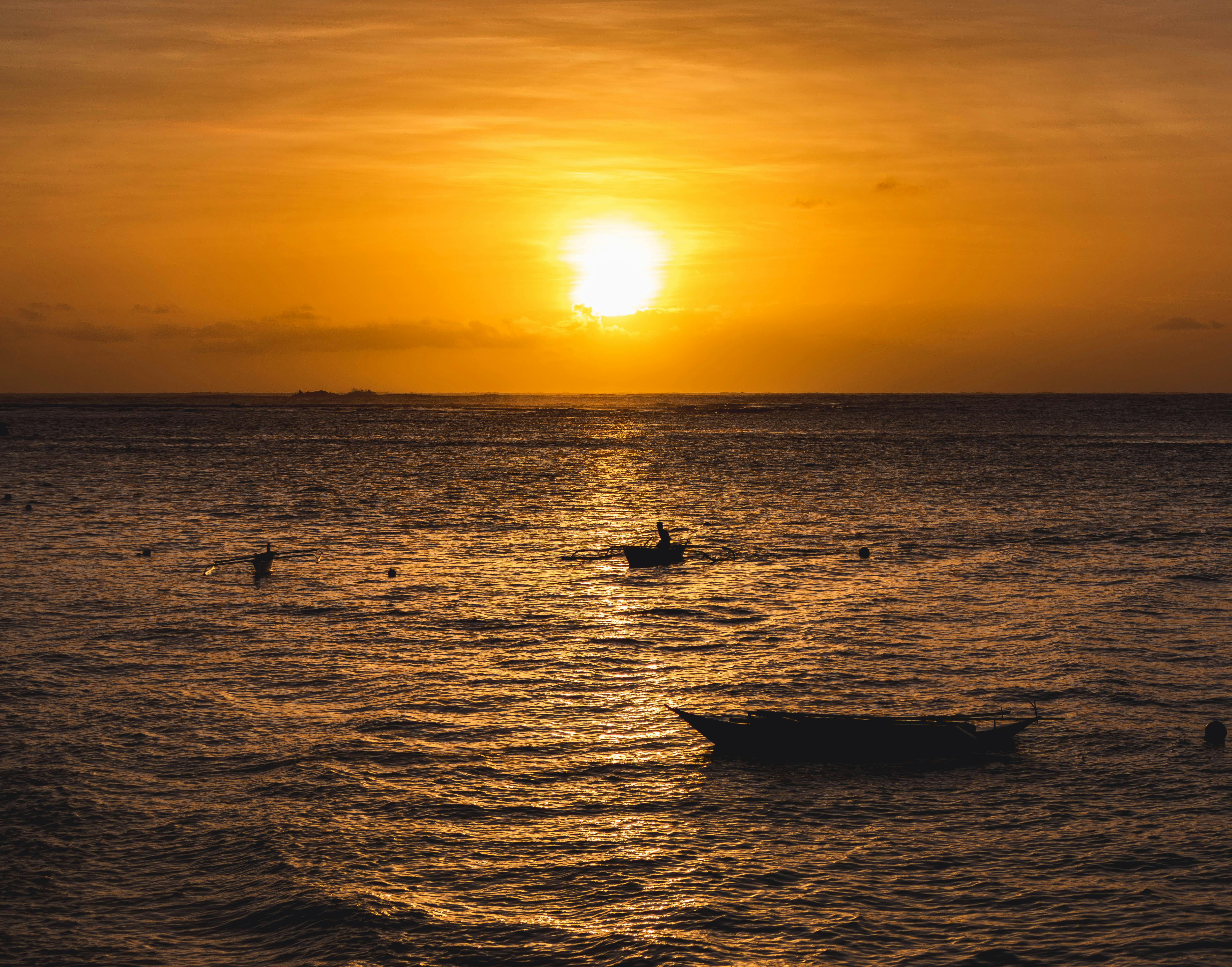 Golden Sunrise Over Bicol Ocean · Free Stock Photo