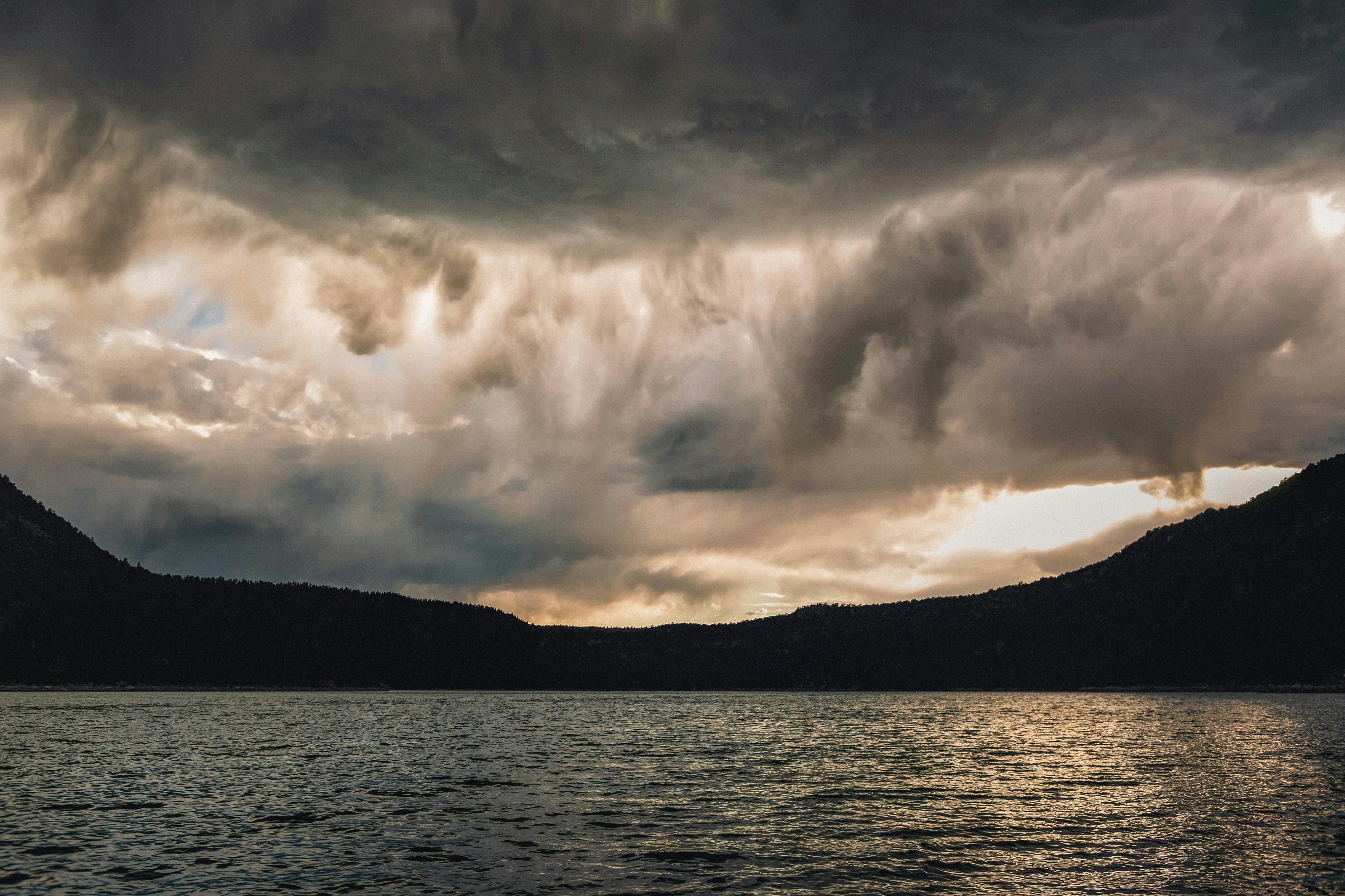 Storm Cartoon Photos, Download The BEST Free Storm Cartoon Stock Photos ...