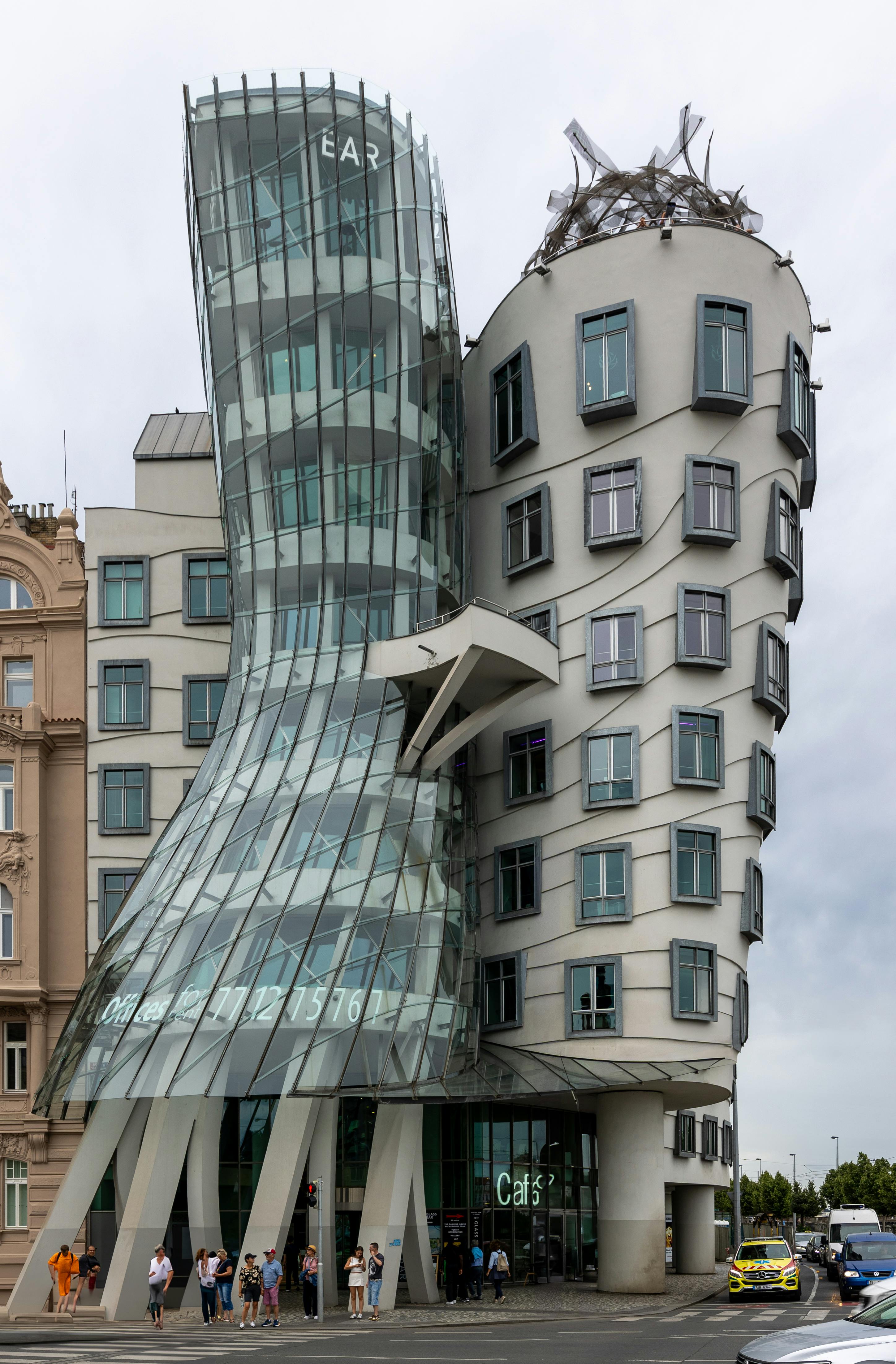 Iconic Dancing House Architecture in Prague · Free Stock Photo