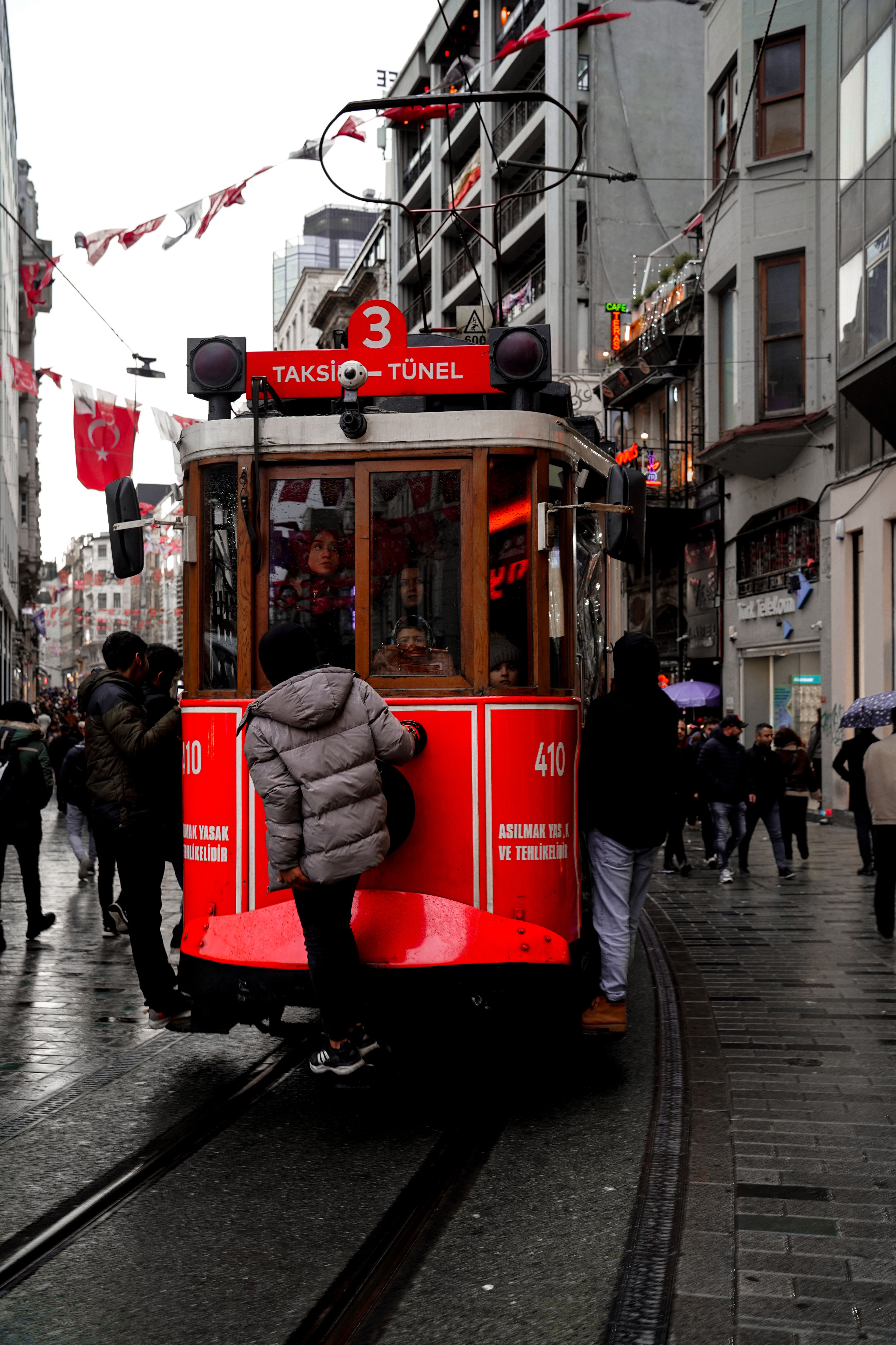 Trolley Photos, Download The BEST Free Trolley Stock Photos & HD Images