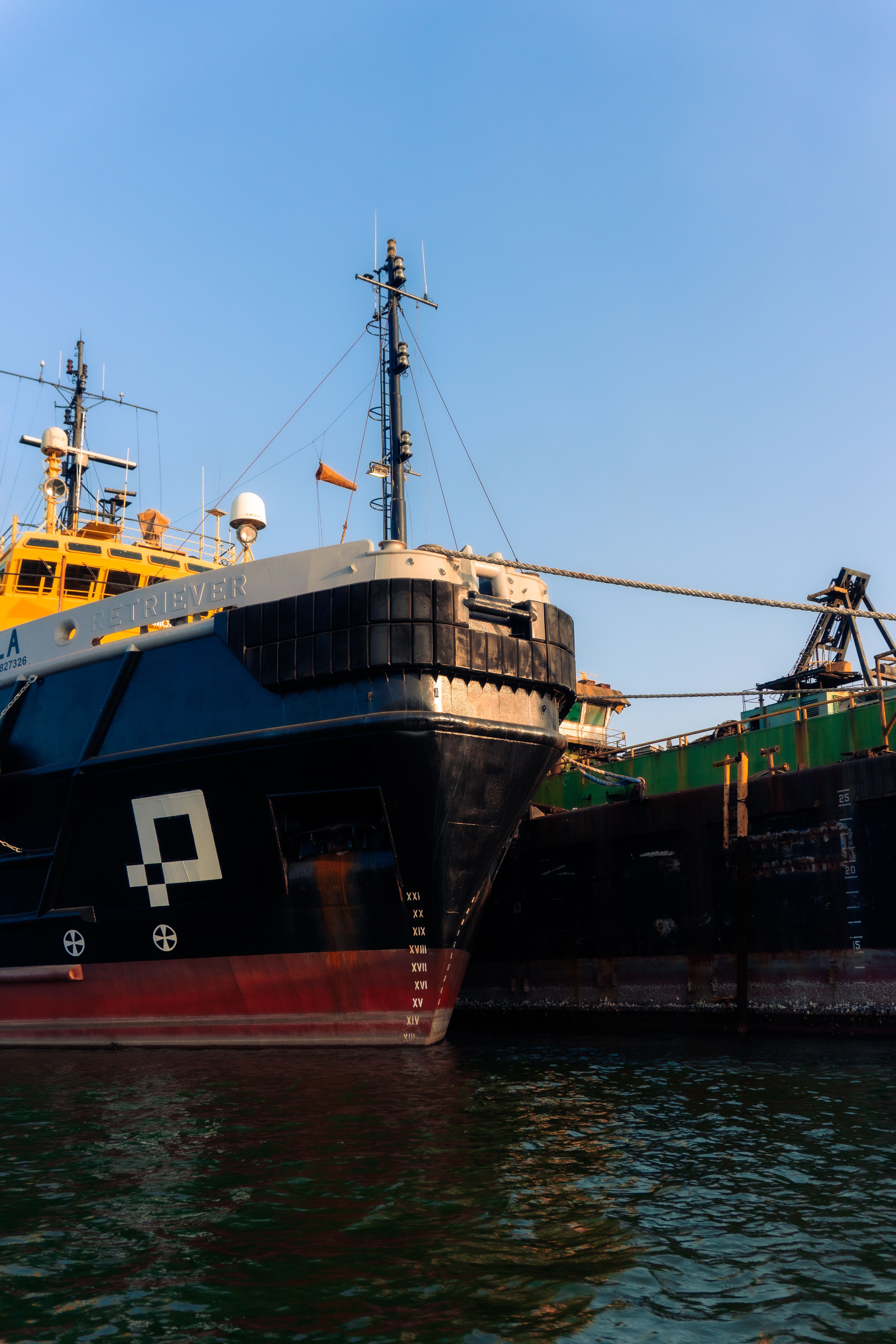 Docked Ships in a Mexican Harbor at Daytime · Free Stock Photo