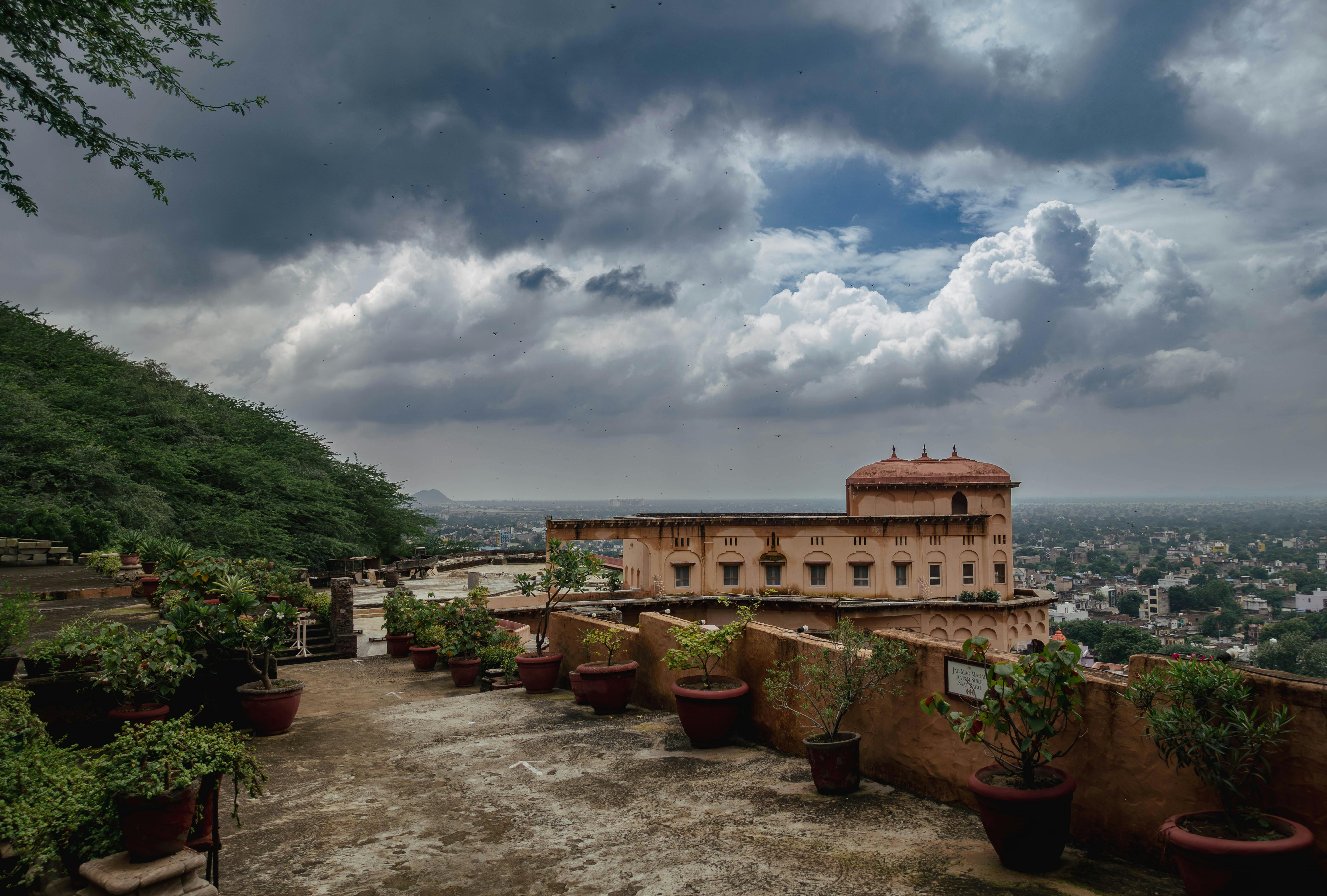 Neemrana Fort Arial View Photos, Download The BEST Free Neemrana Fort ...