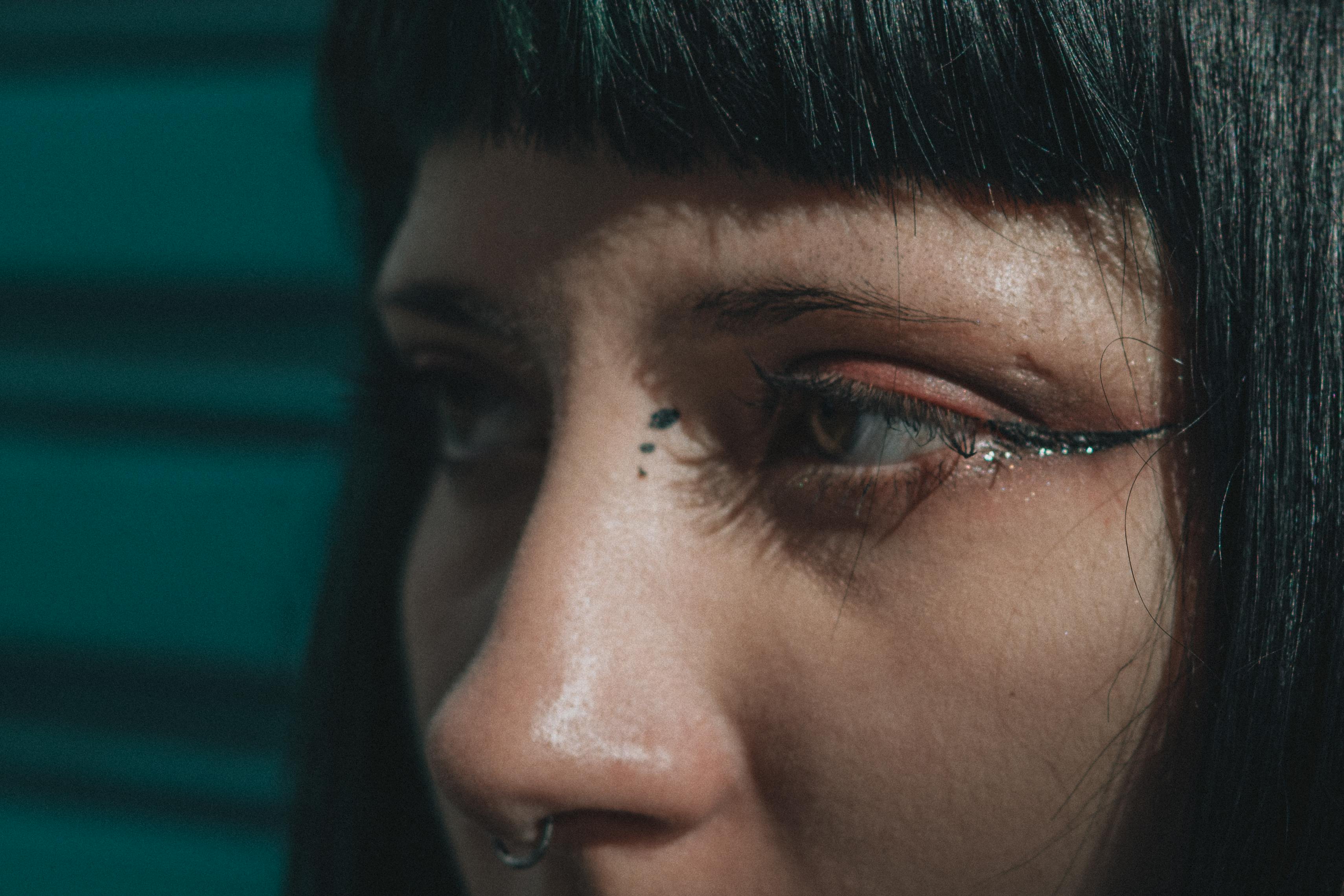 Female Piercing Photos, Download The BEST Free Female Piercing Stock ...