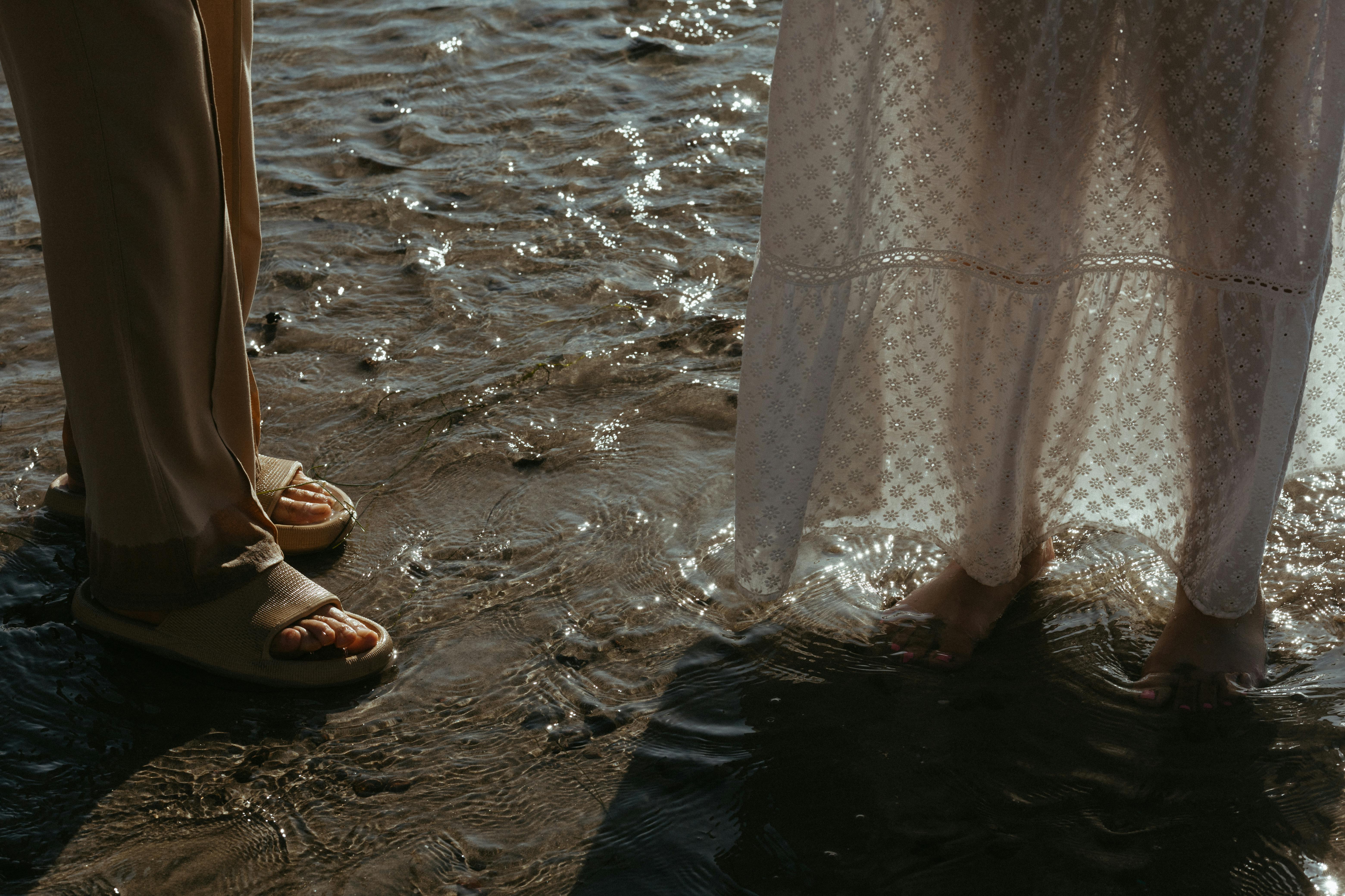 Midget+Feet Photos, Download The BEST Free Midget+Feet Stock Photos ...