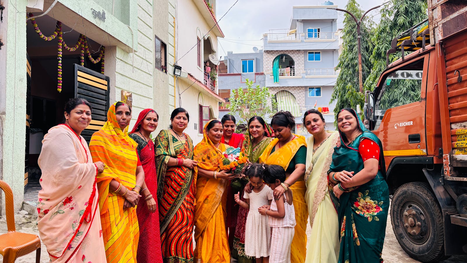 Indian Woman Nangi Larki Photos, Download The BEST Free Indian Woman ...