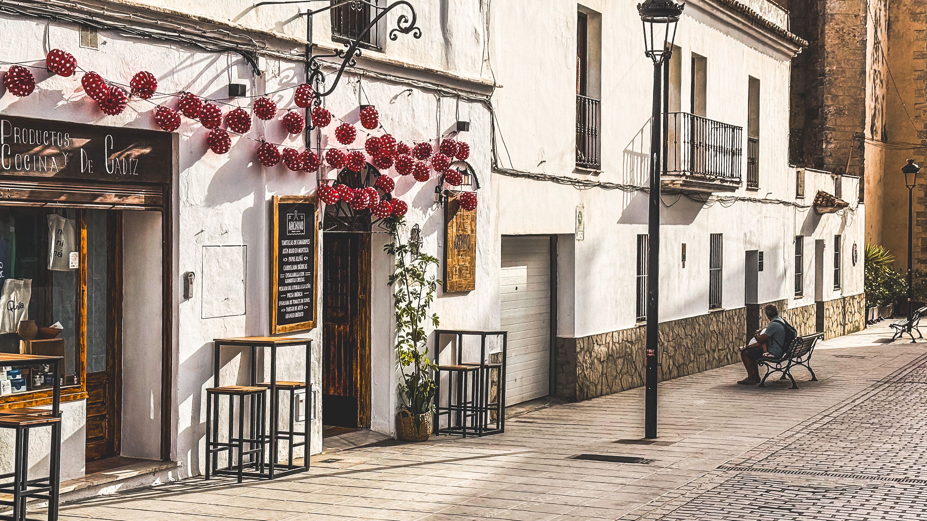 Charming Street View in Spanish Town Cadiz · Free Stock Photo