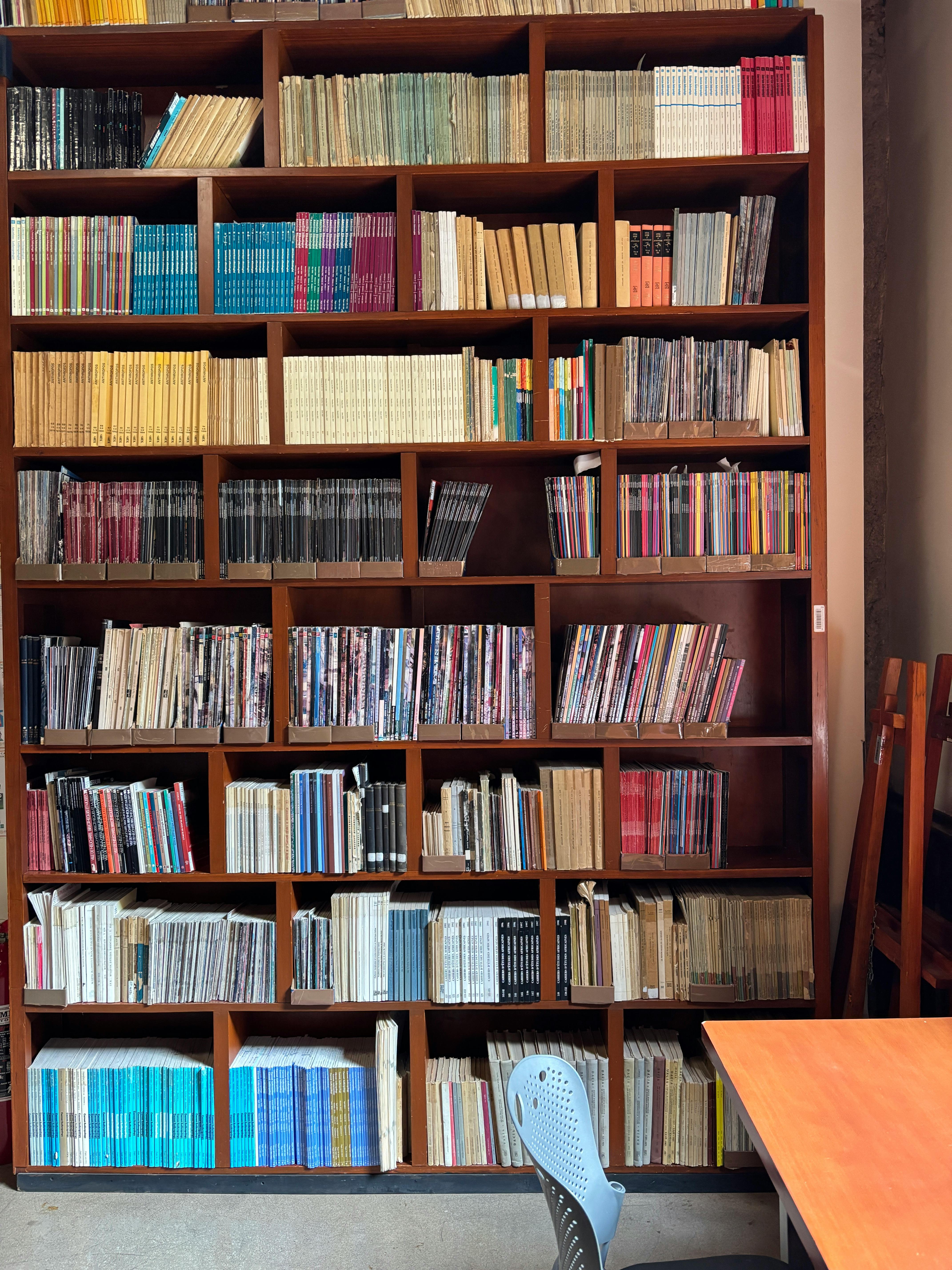 Library Books Photos, Download The BEST Free Library Books Stock Photos ...