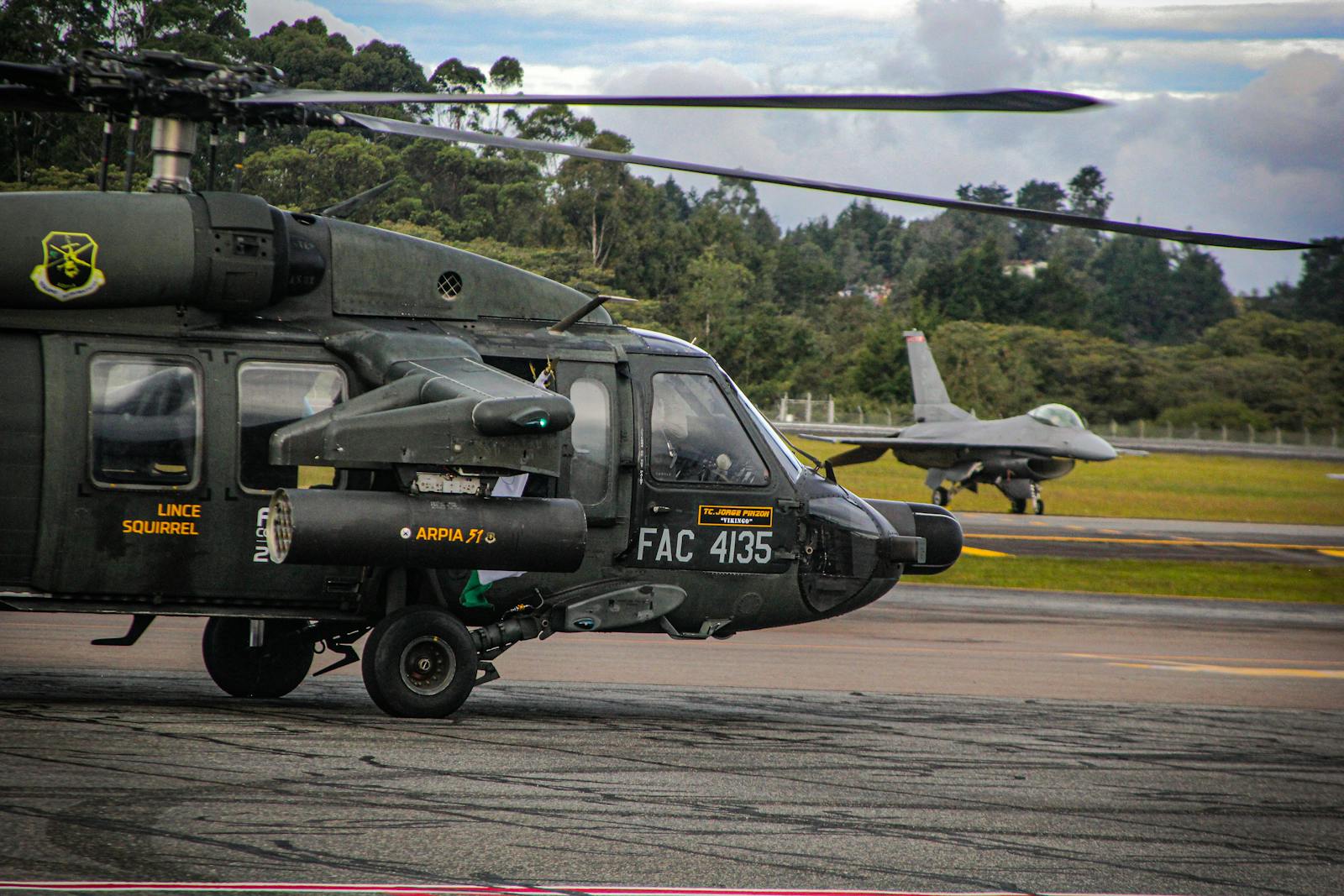 Aircraft Helicopter Photos, Download The BEST Free Aircraft Helicopter ...