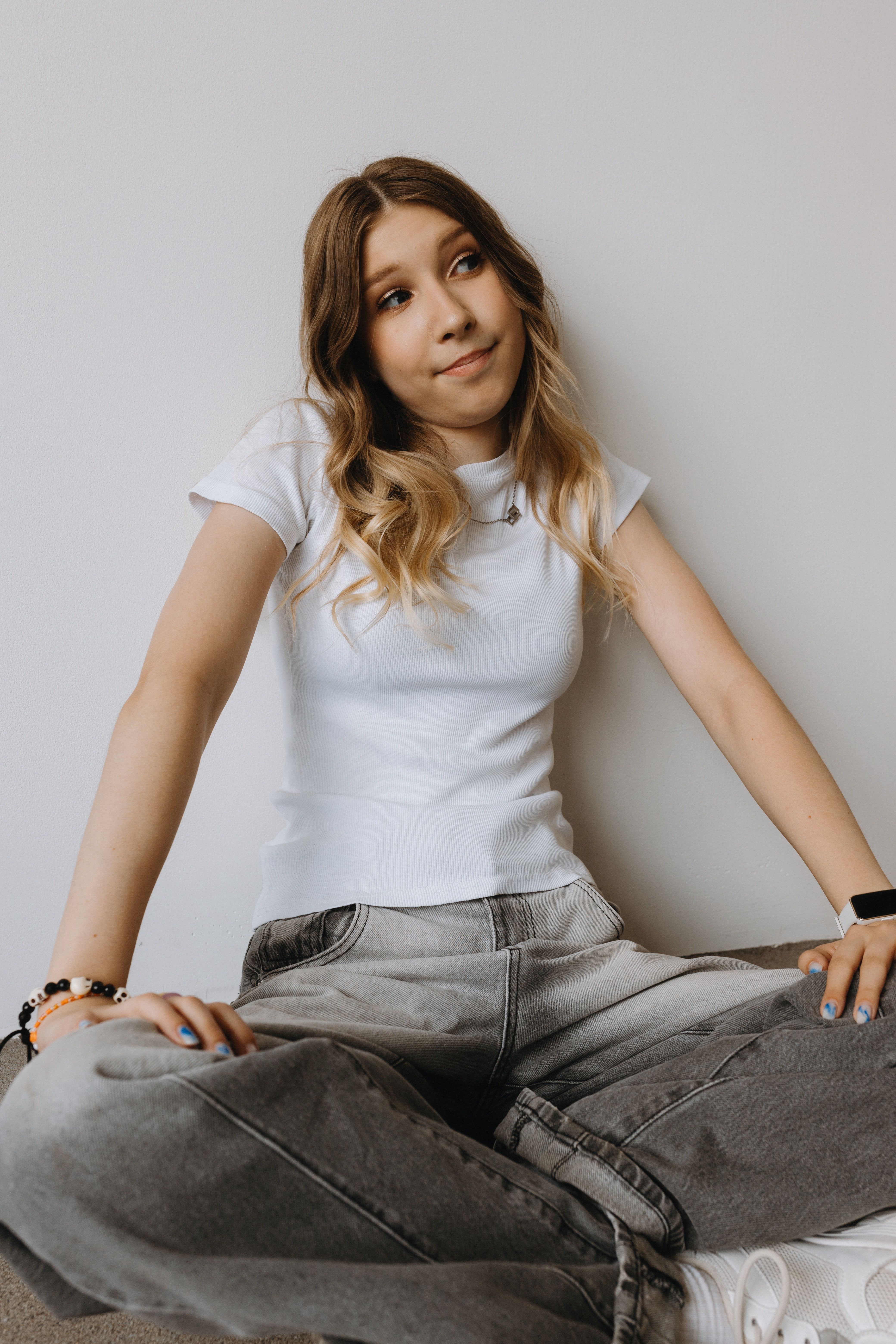 Cool Girl Photos, Download The BEST Free Cool Girl Stock Photos & HD Images