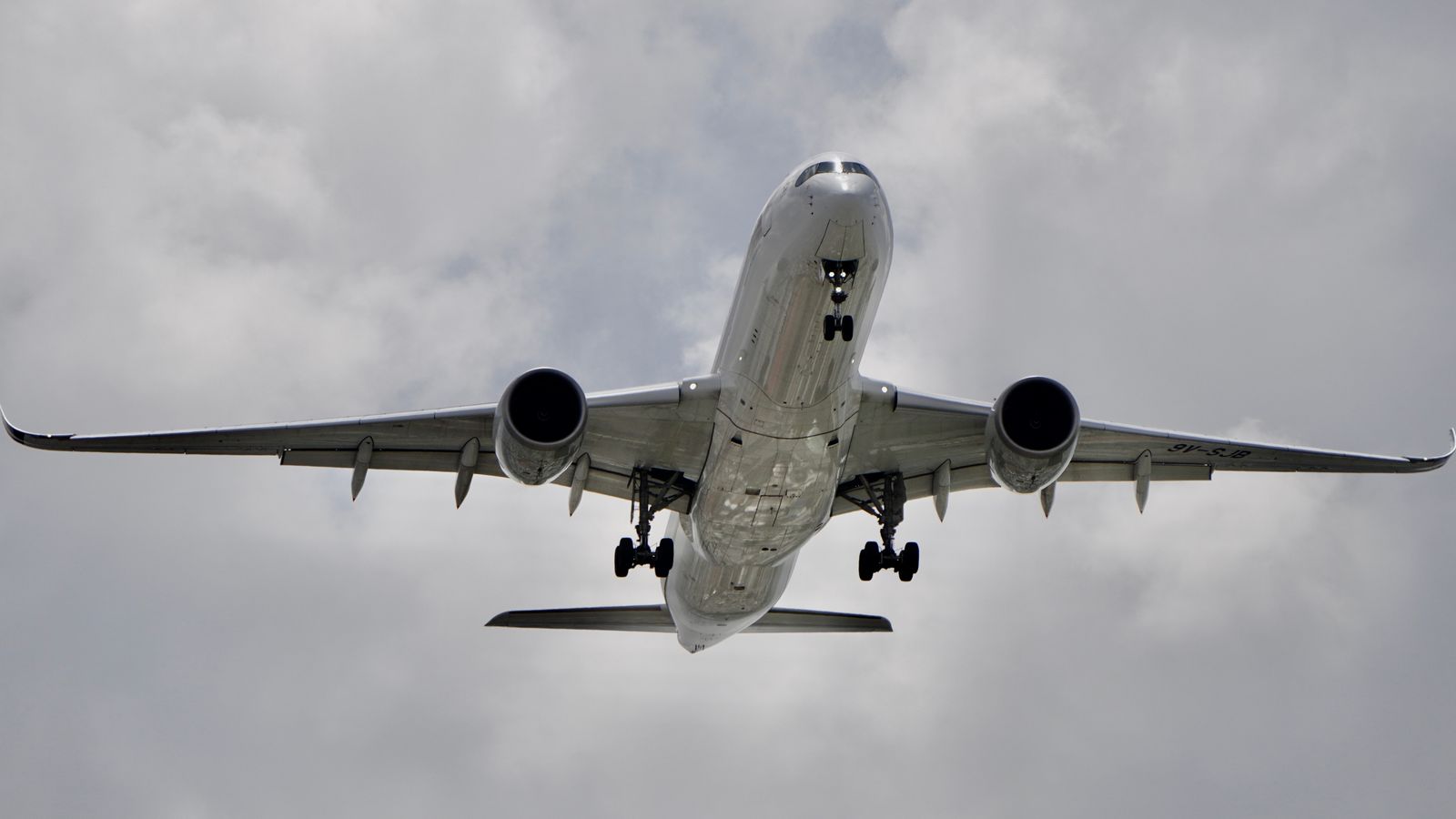 Air Transport Photos, Download The BEST Free Air Transport Stock Photos ...