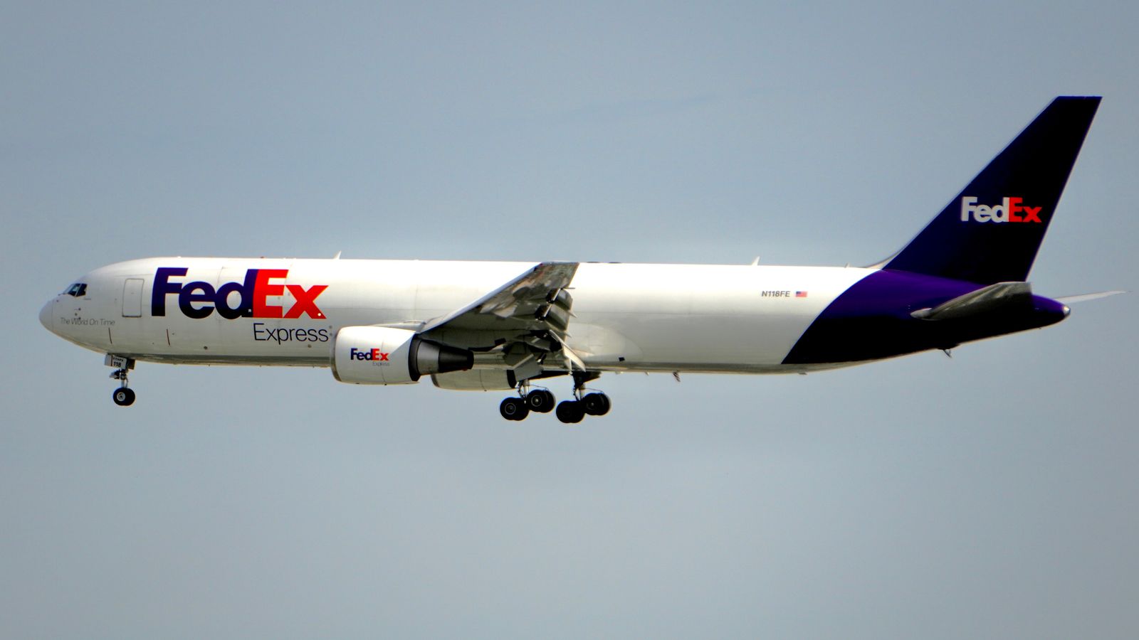 Desktop Wallpaper Fedex Photos, Download The BEST Free Desktop ...
