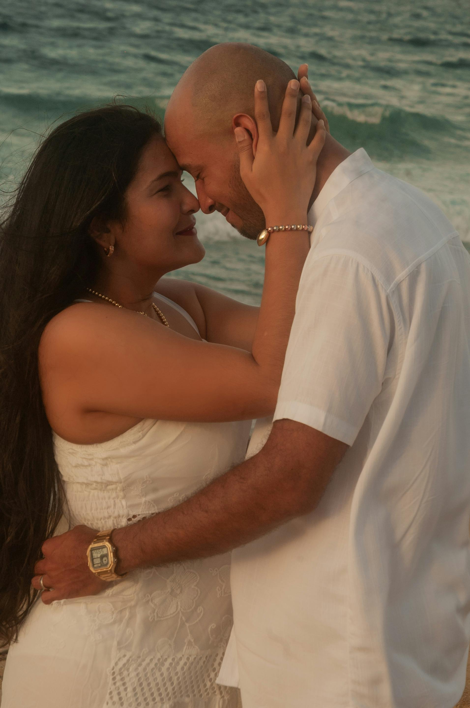 Bald Kamala Harris Photos, Download The BEST Free Bald Kamala Harris ...