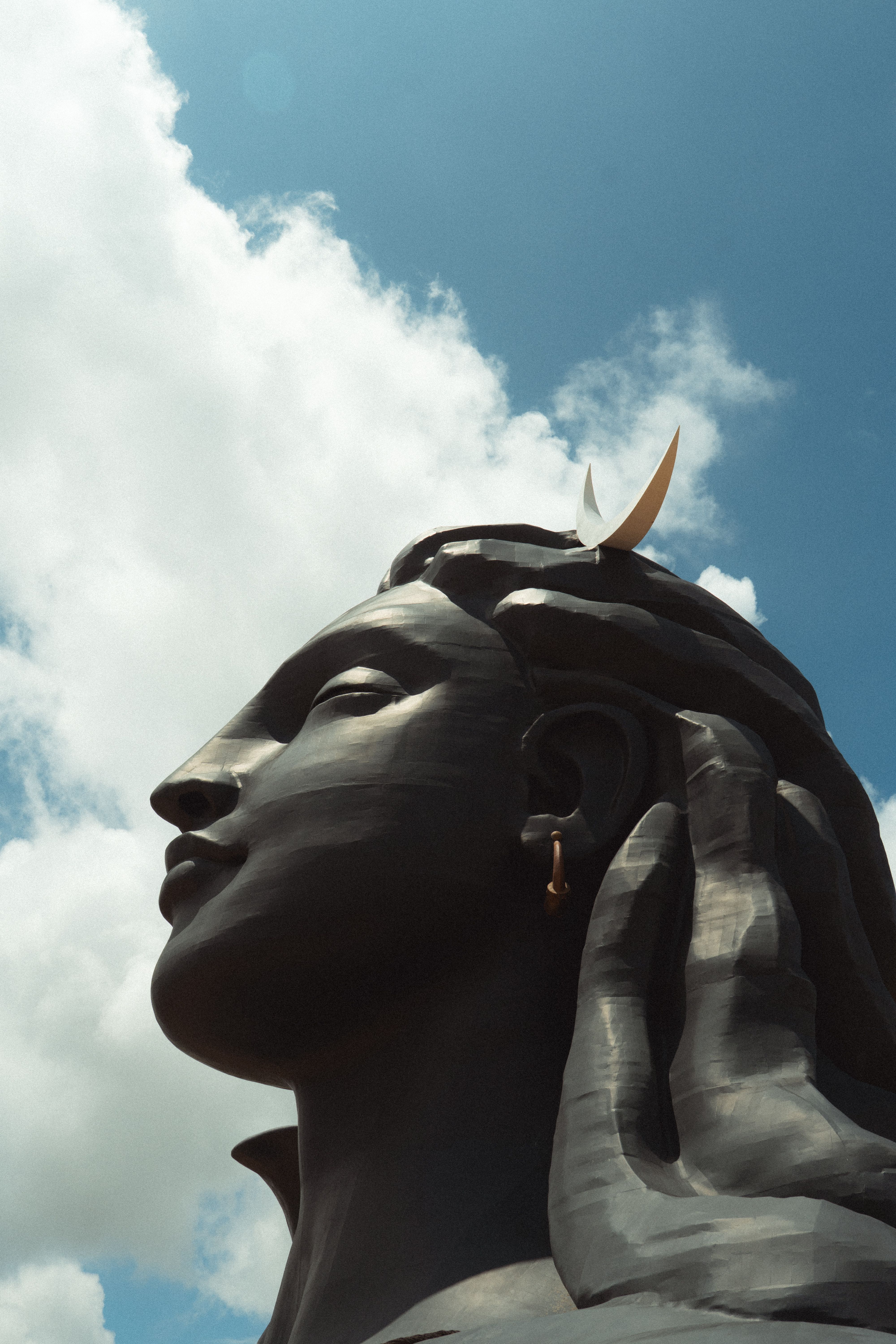 Majestic Adiyogi Statue Against a Blue Sky · Free Stock Photo