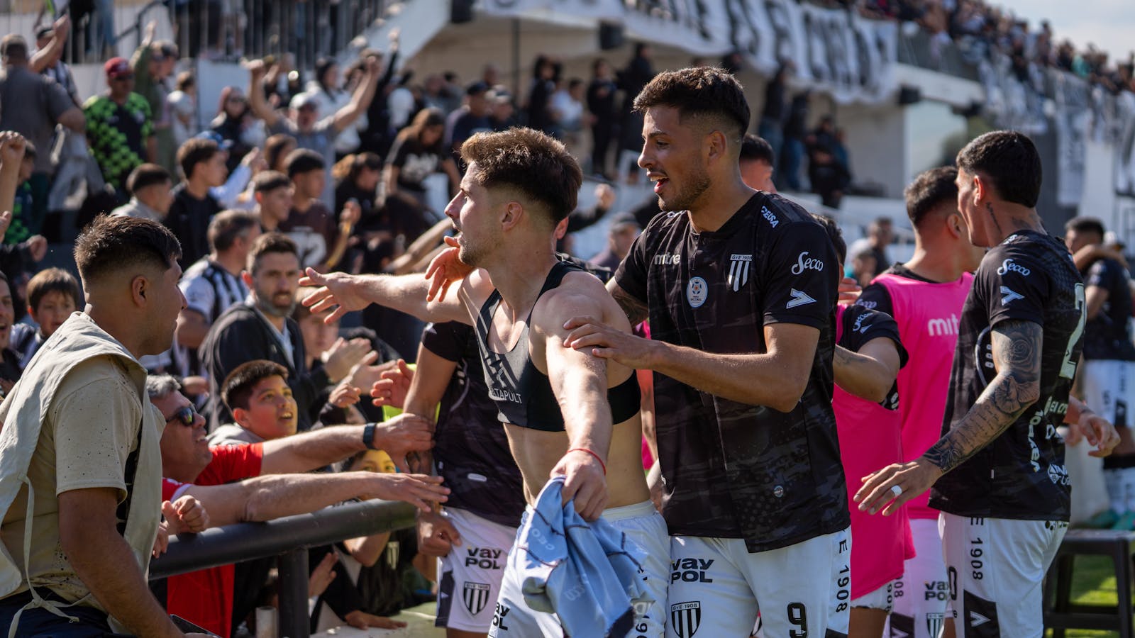 Squid Game Player 222 Photos, Download The BEST Free Squid Game Player ...