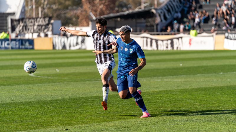 Football Action Photos, Download The BEST Free Football Action Stock ...