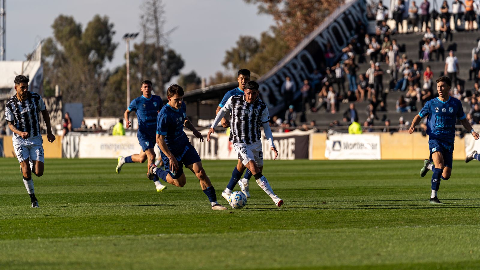 Football Match Photos, Download The BEST Free Football Match Stock ...