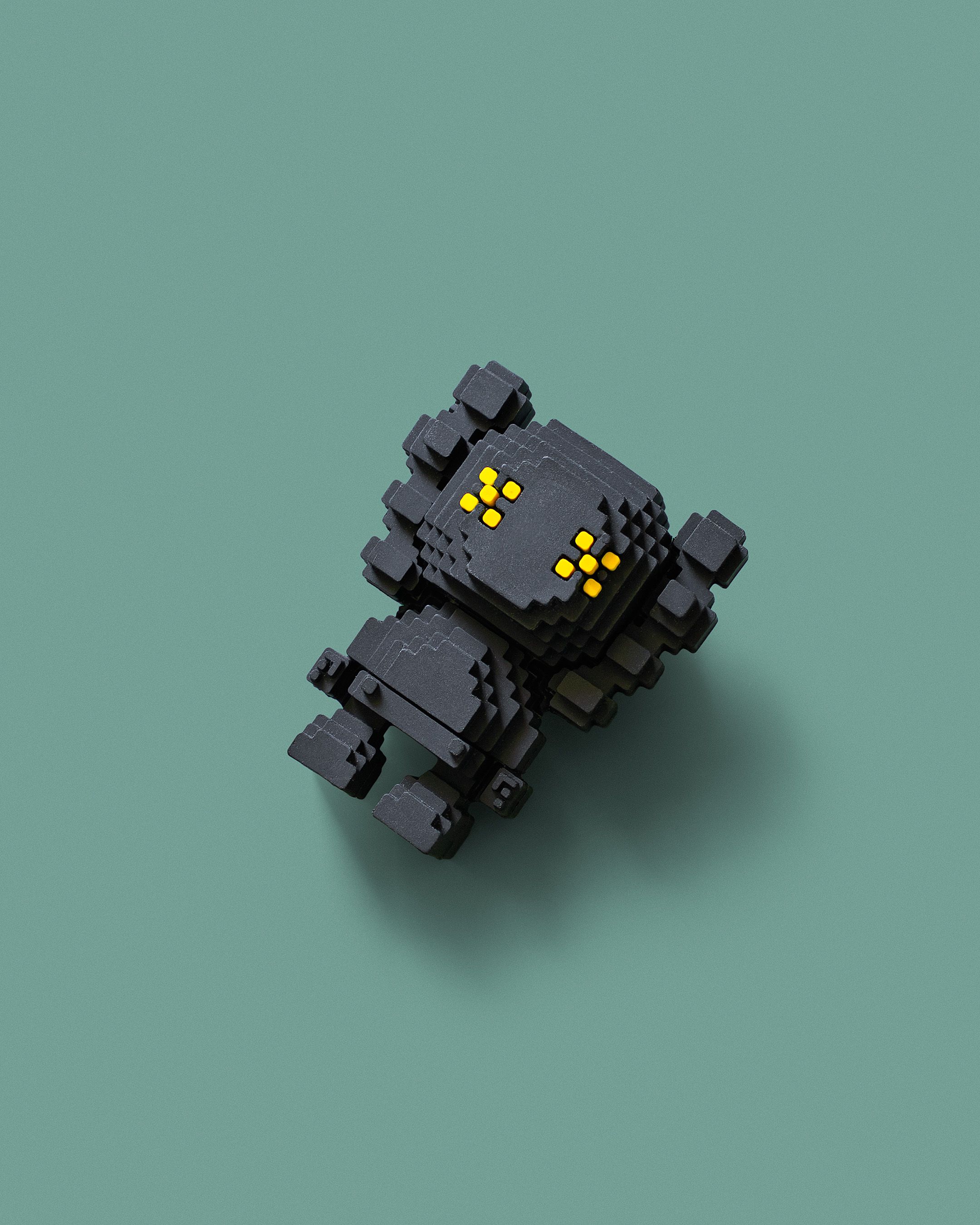 Isometric Pixel Art Robot on Green Background · Free Stock Photo