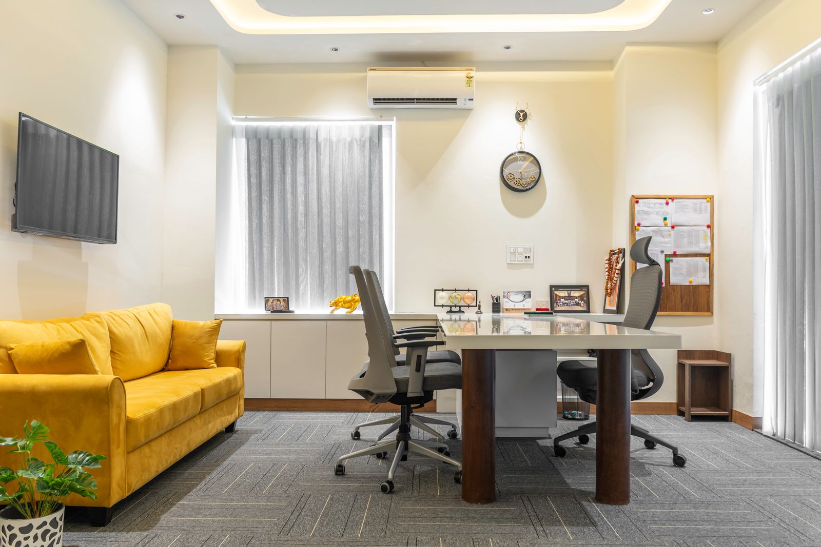 Office Decor Photos, Download The BEST Free Office Decor Stock Photos ...