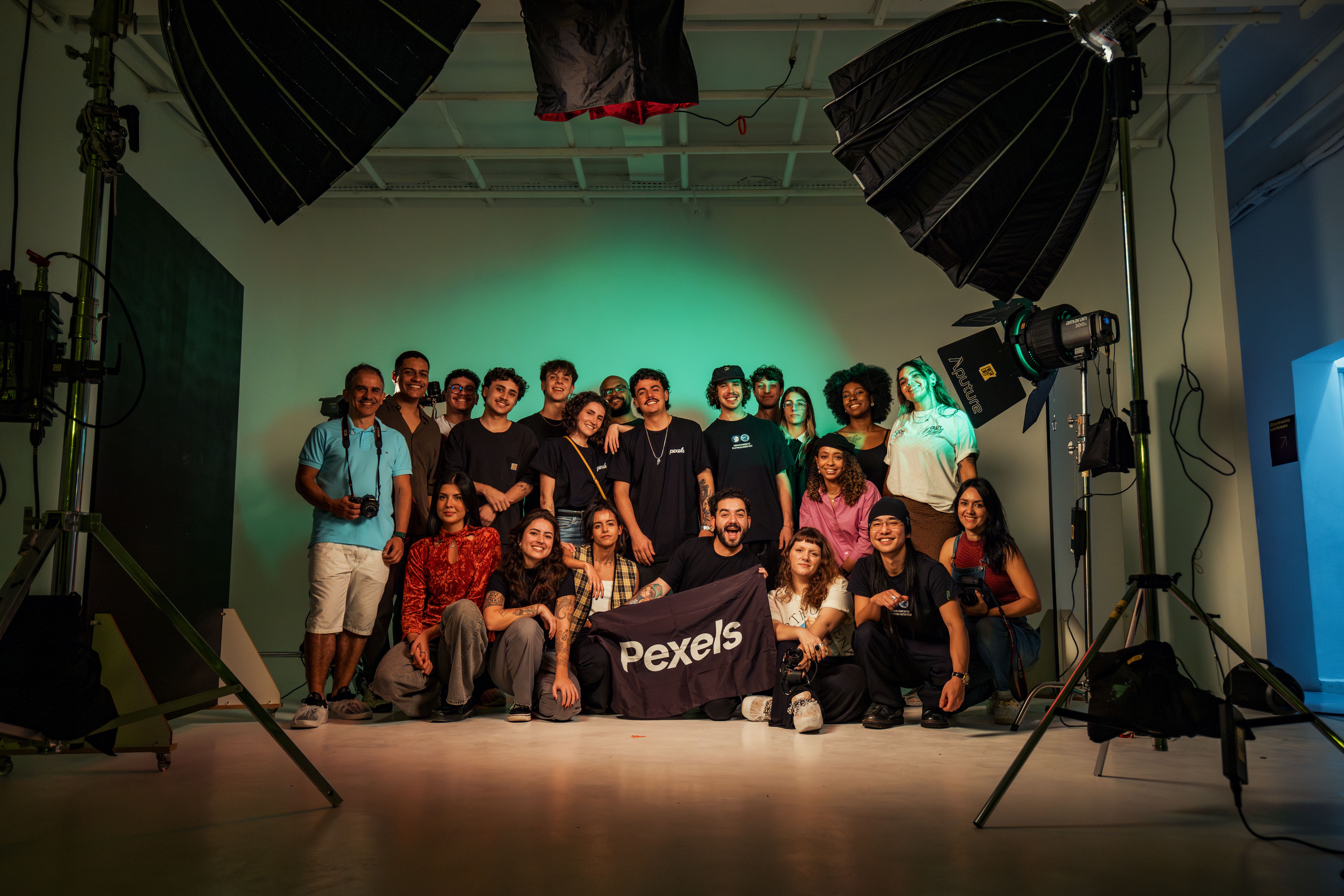 Group Photo Team Building Photos, Download The BEST Free Group Photo ...