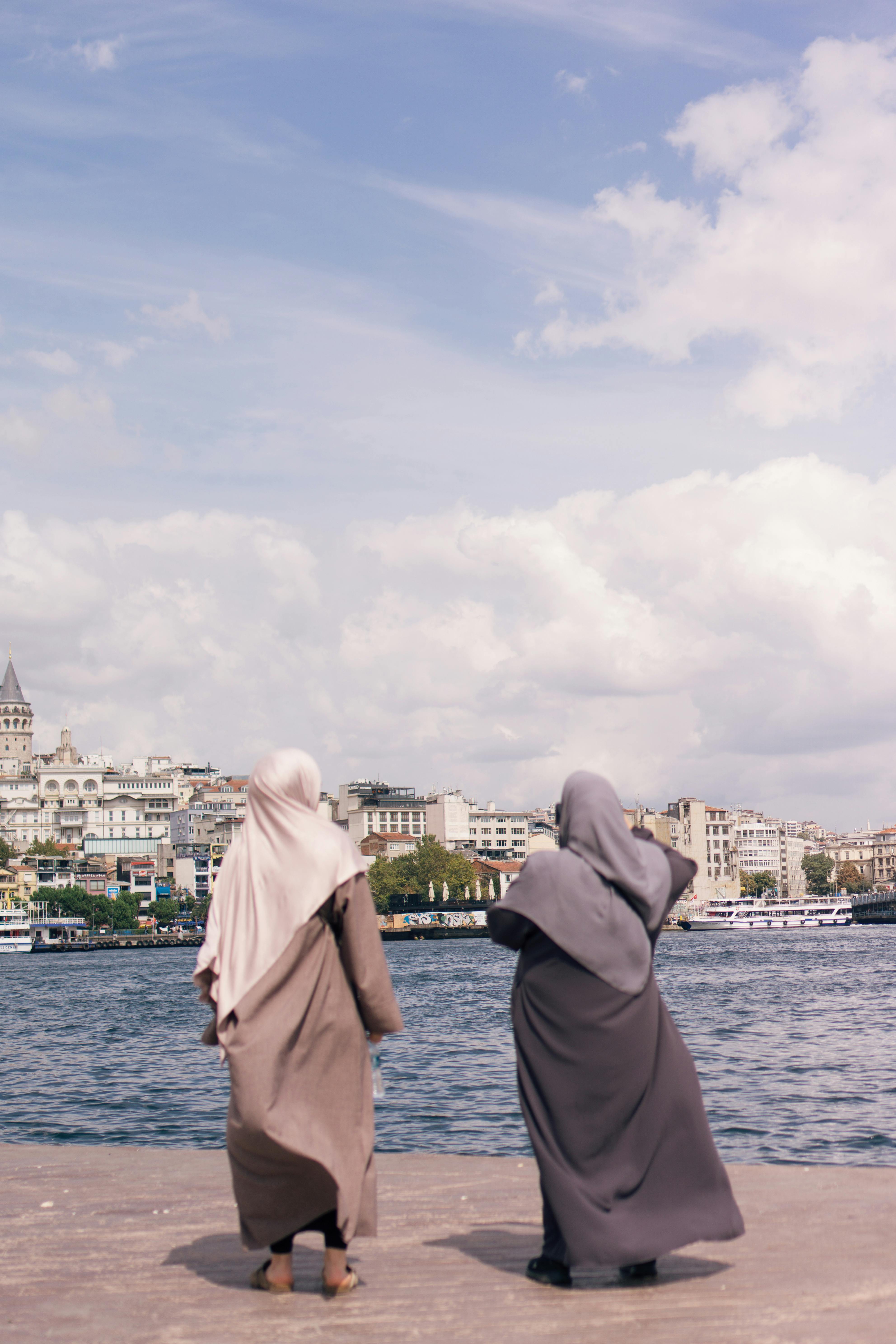 Muslim Bra Photos, Download The BEST Free Muslim Bra Stock Photos & HD ...